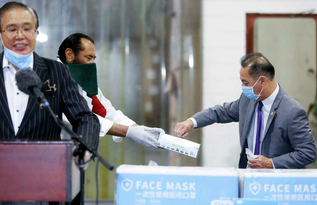 Houston effort to gather protective gear to fight virus gains 10,000 ...