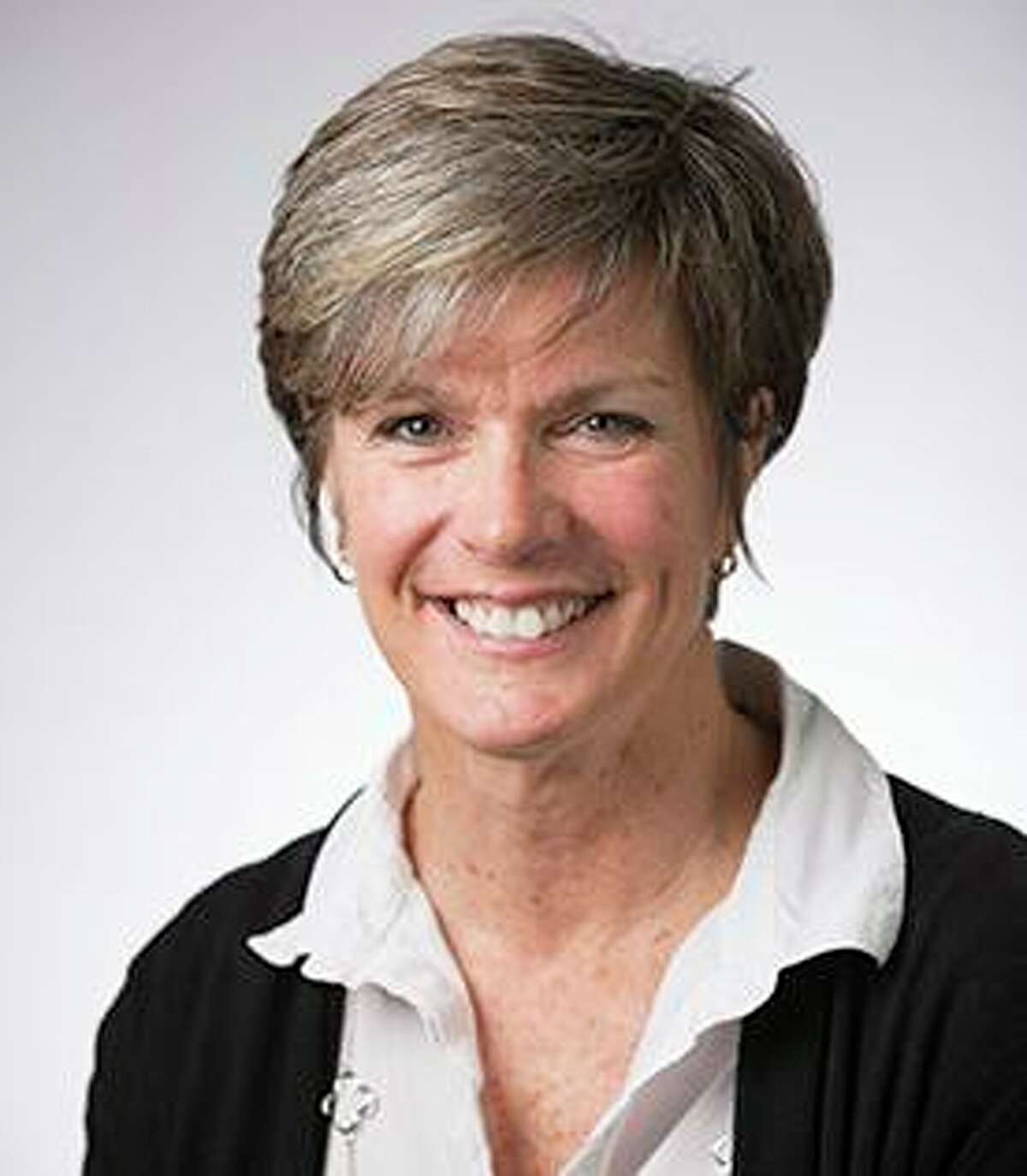 Campbell: Stamford jeweler’s family mourns privately, helps community