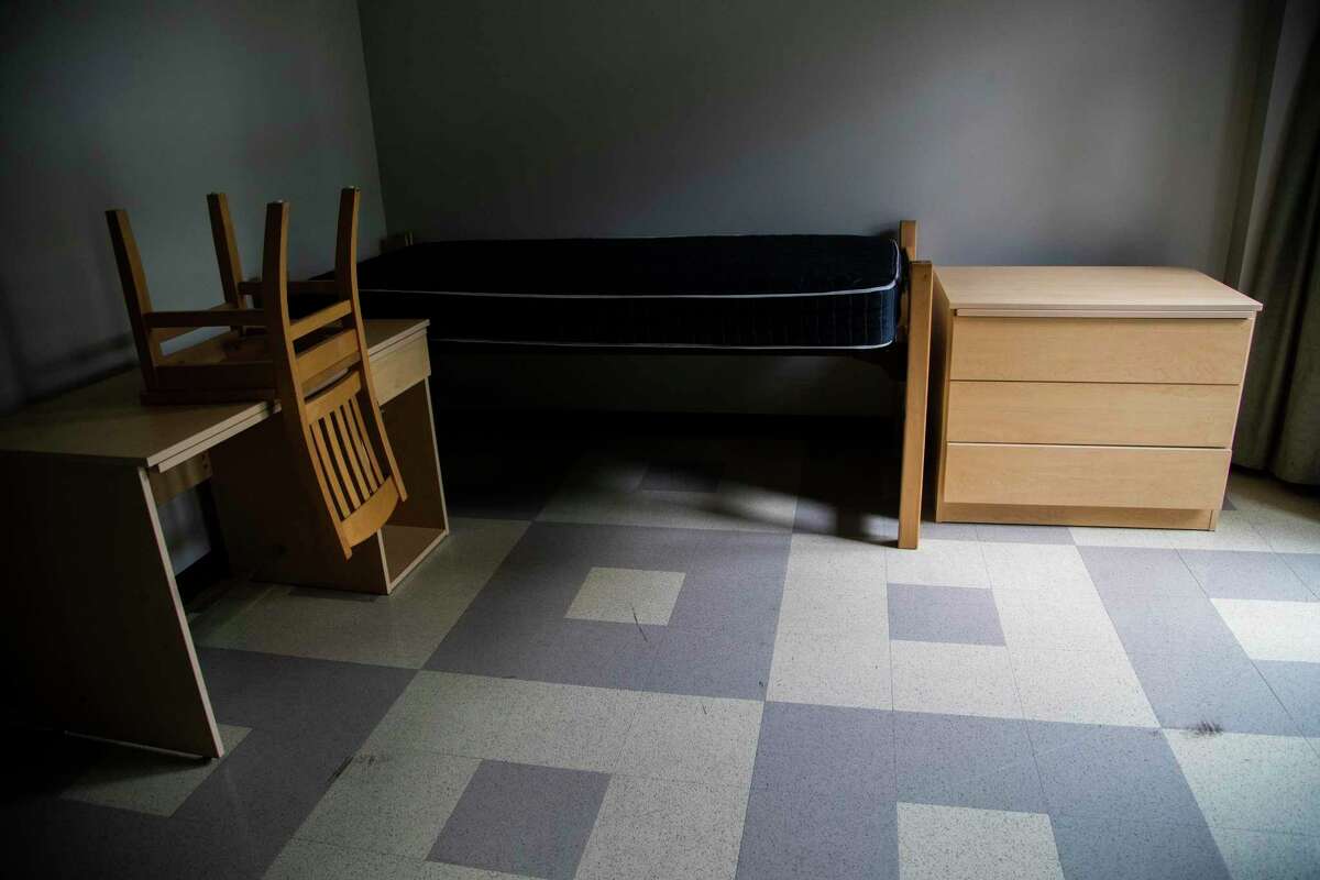 University of St. Thomas offers empty residence hall rooms to hospitals
