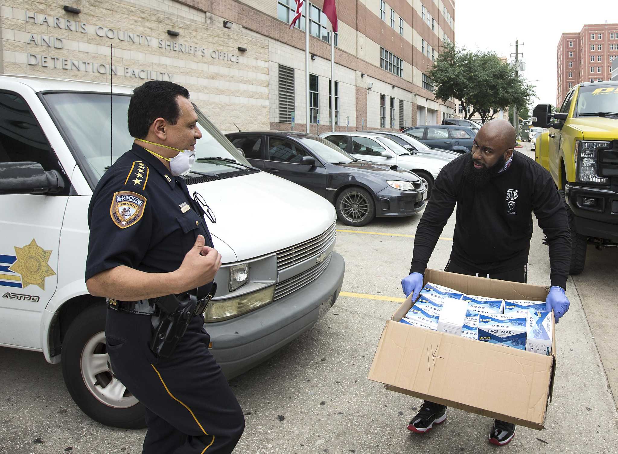 Houston rappers Trae Tha Truth and Slim Thug help fight COVID-19 with ...