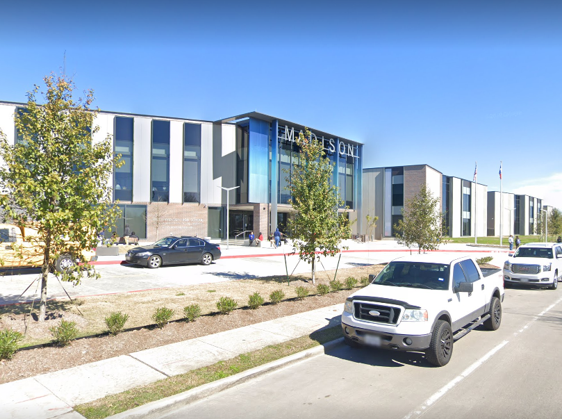 HISD employee with COVID-19 handed out laptops to students, district ...