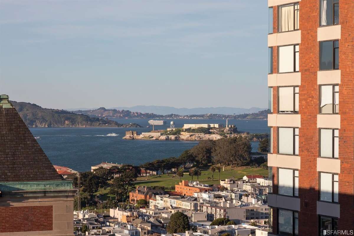Just-renovated Pac Heights mansion with indoor swimming pool fetches ...