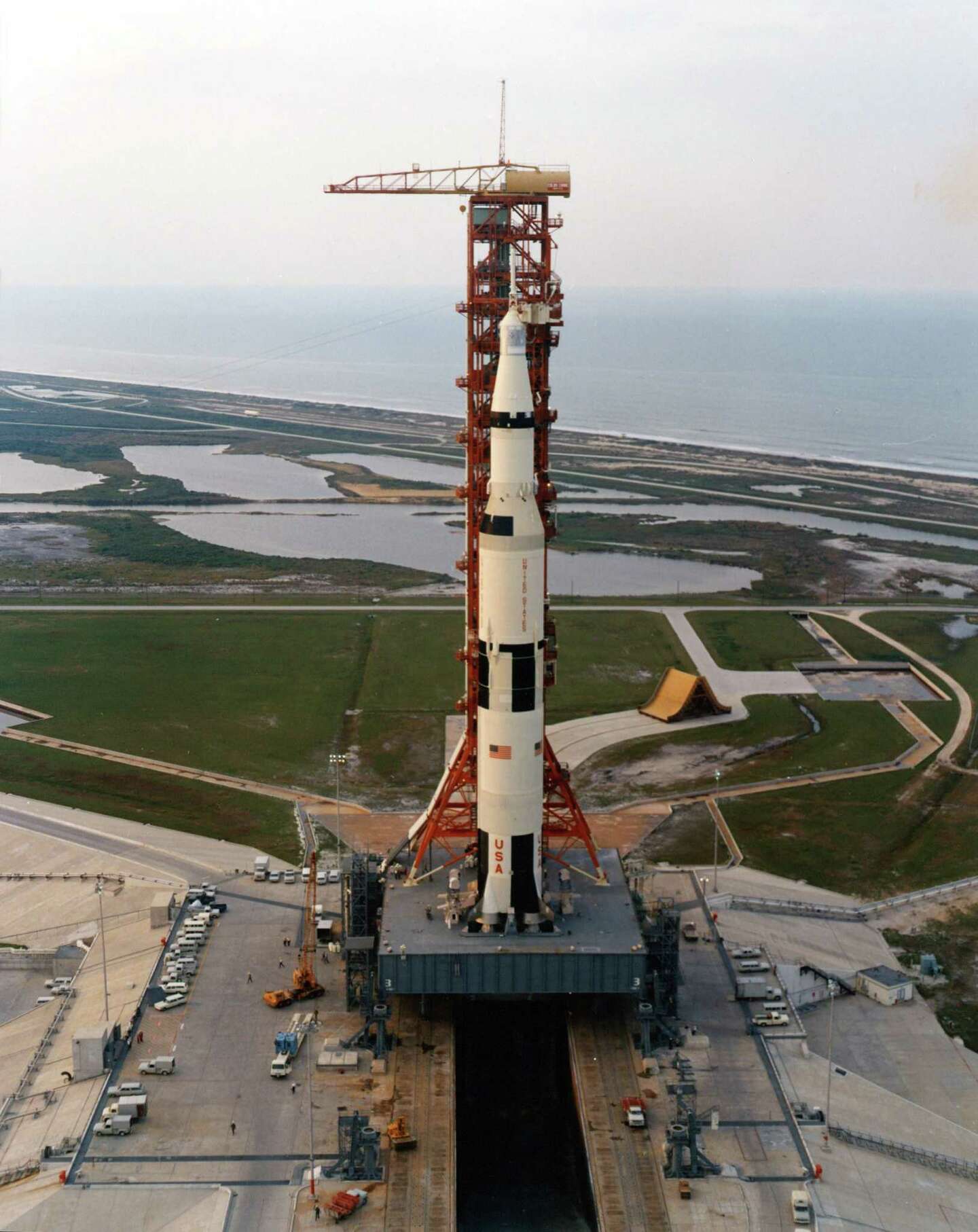 Lessons from a ‘successful failure’: Apollo 13 astronaut, flight ...