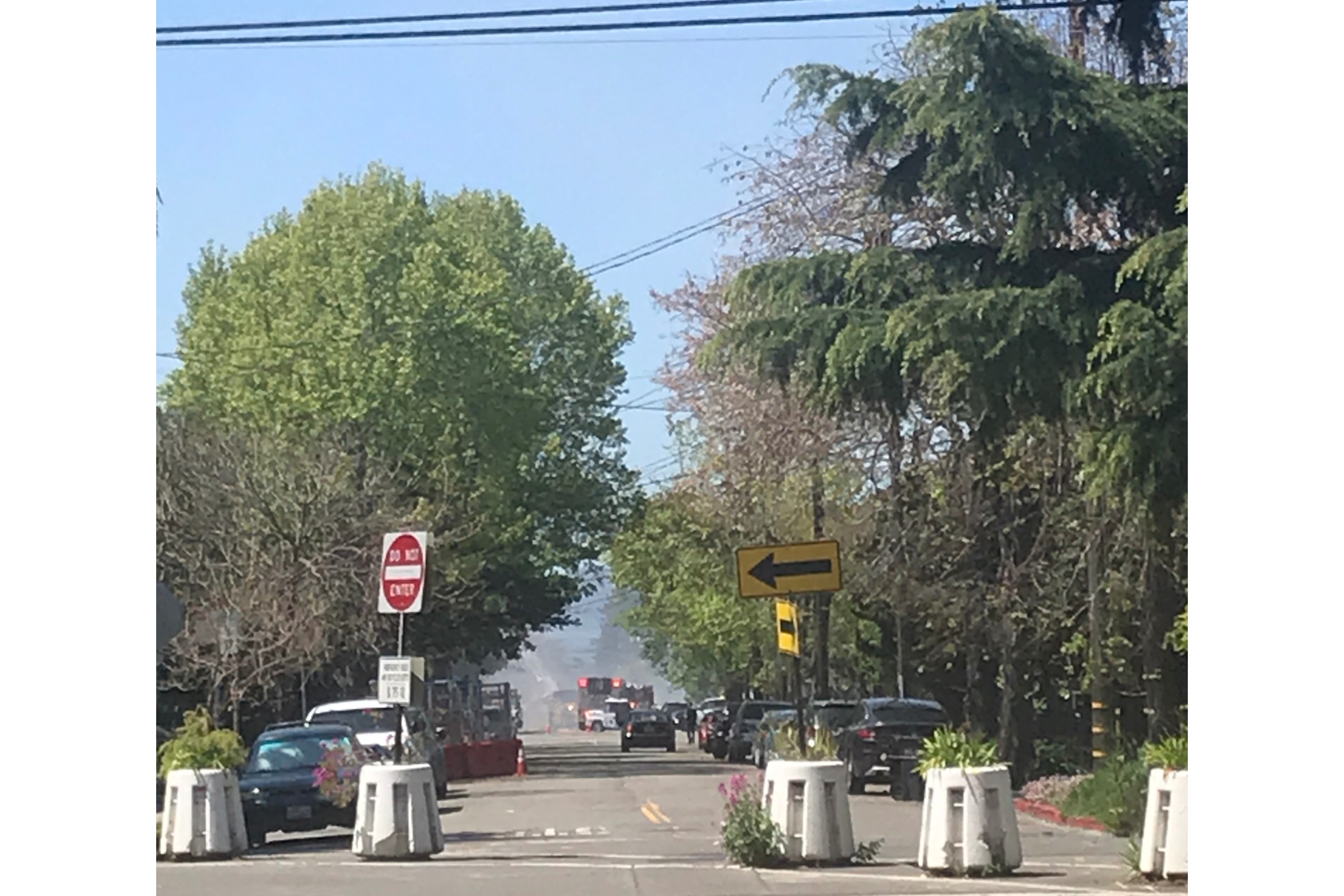Fire in Berkeley sends plume of black smoke into air