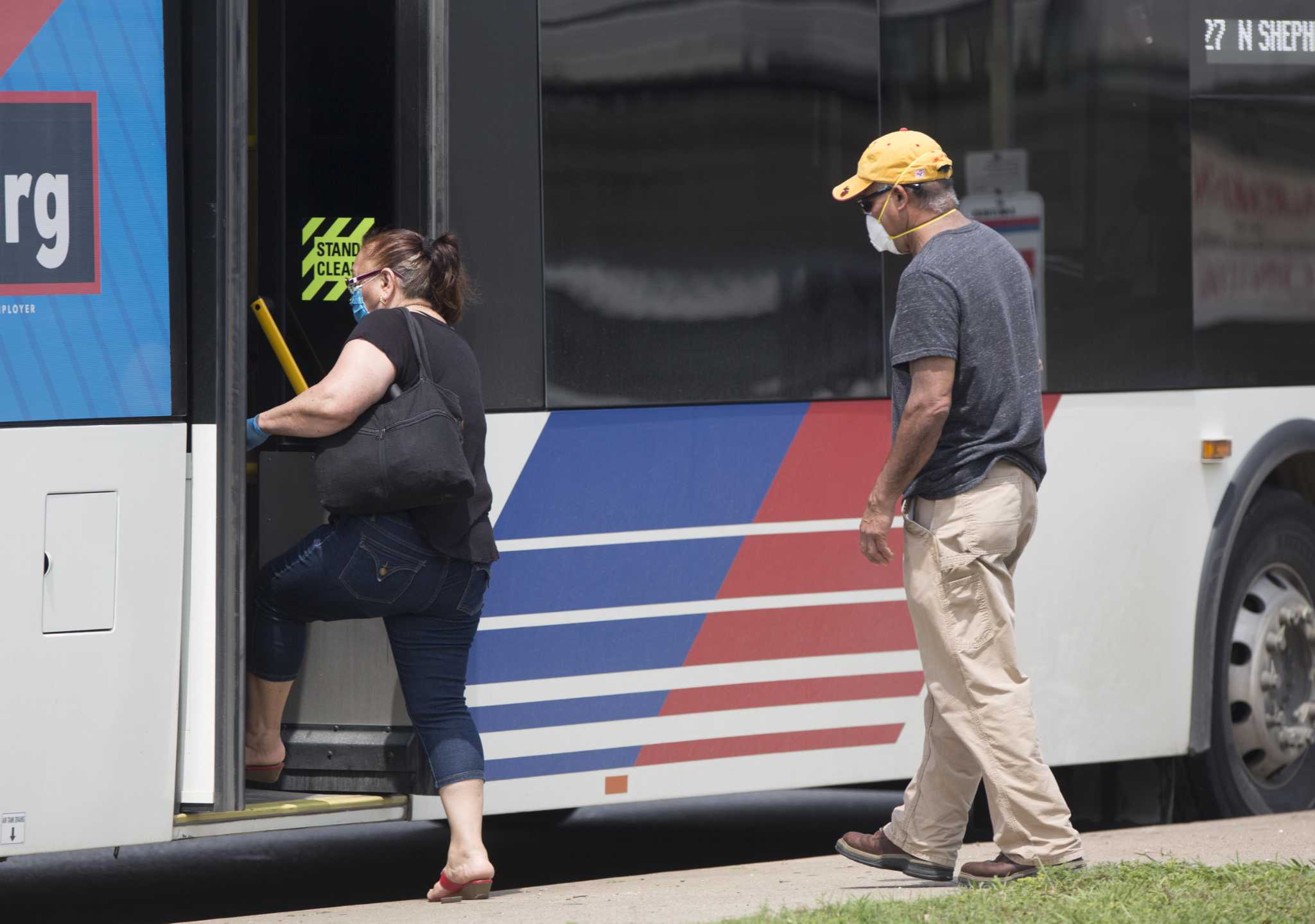 Three more Metro bus drivers test positive for COVID-19, leading to ...