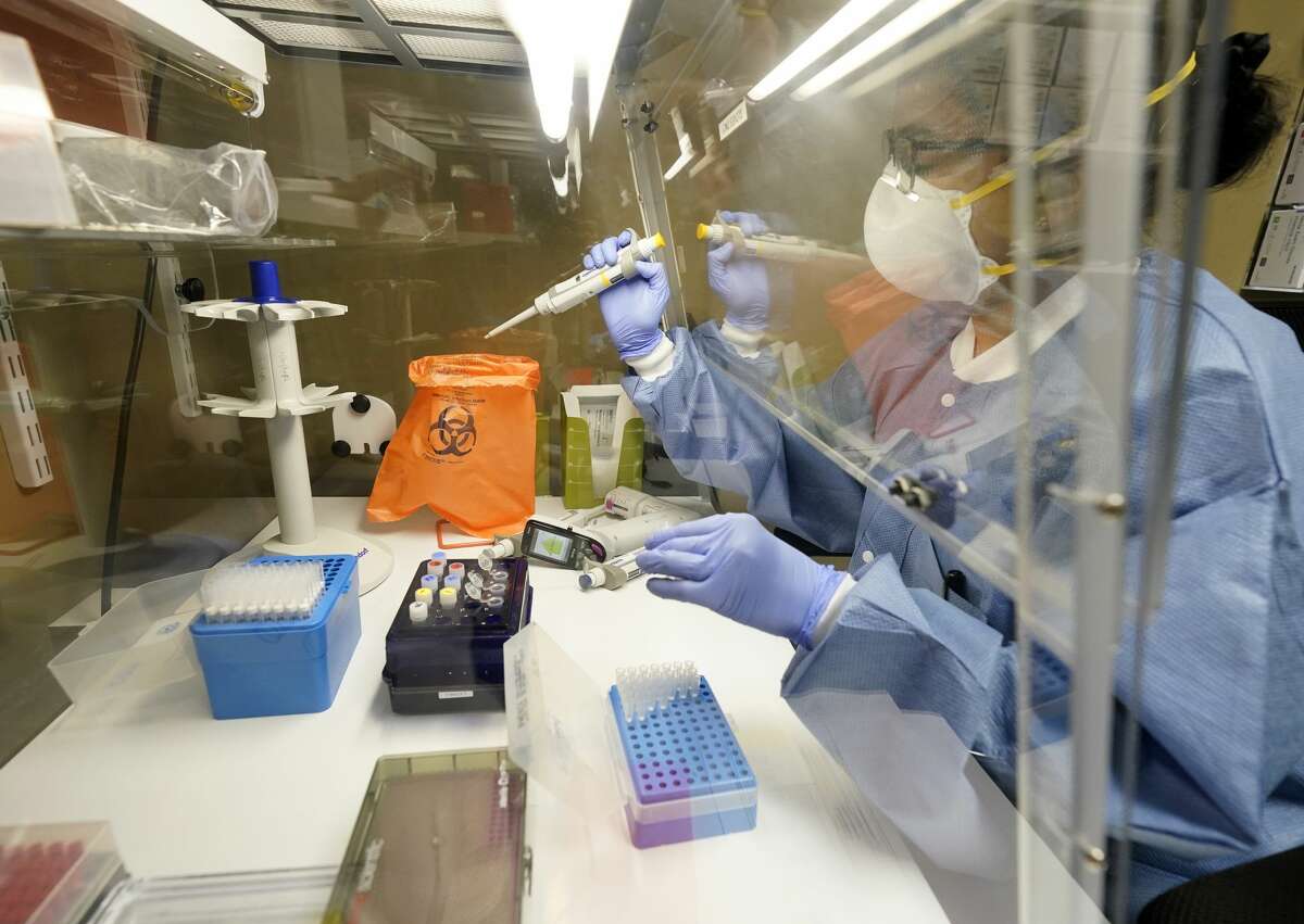 Inside the Houston lab tackling thousands of COVID-19 tests — and its ...