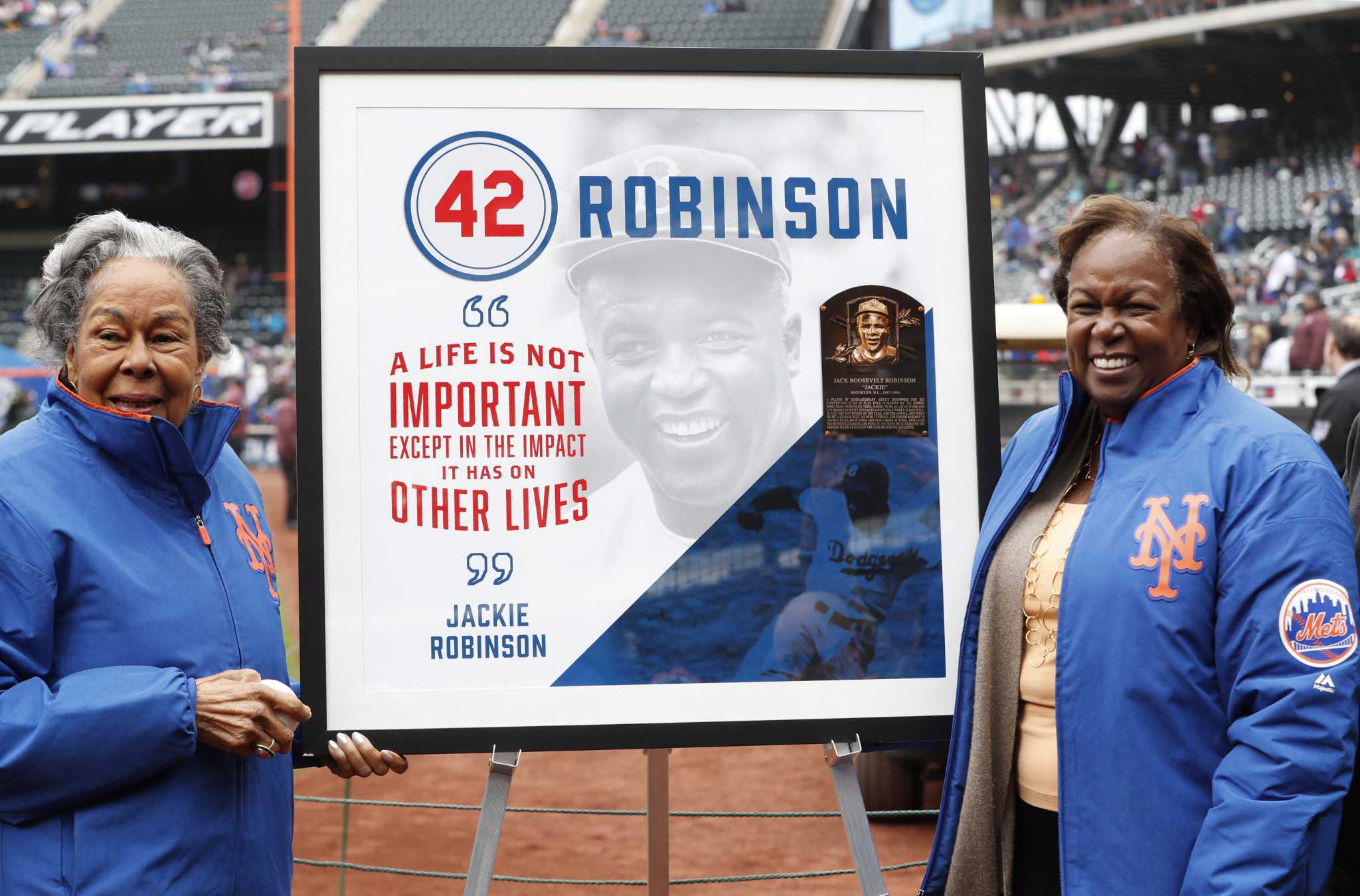Solomon: Jackie Robinson's impact felt on much more than baseball diamond