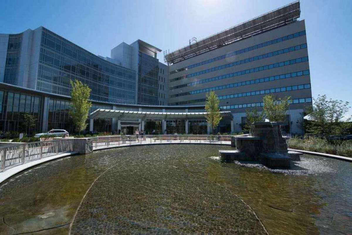 ‘We’re holding our own’: CT hospital staffs managing coronavirus onslaught