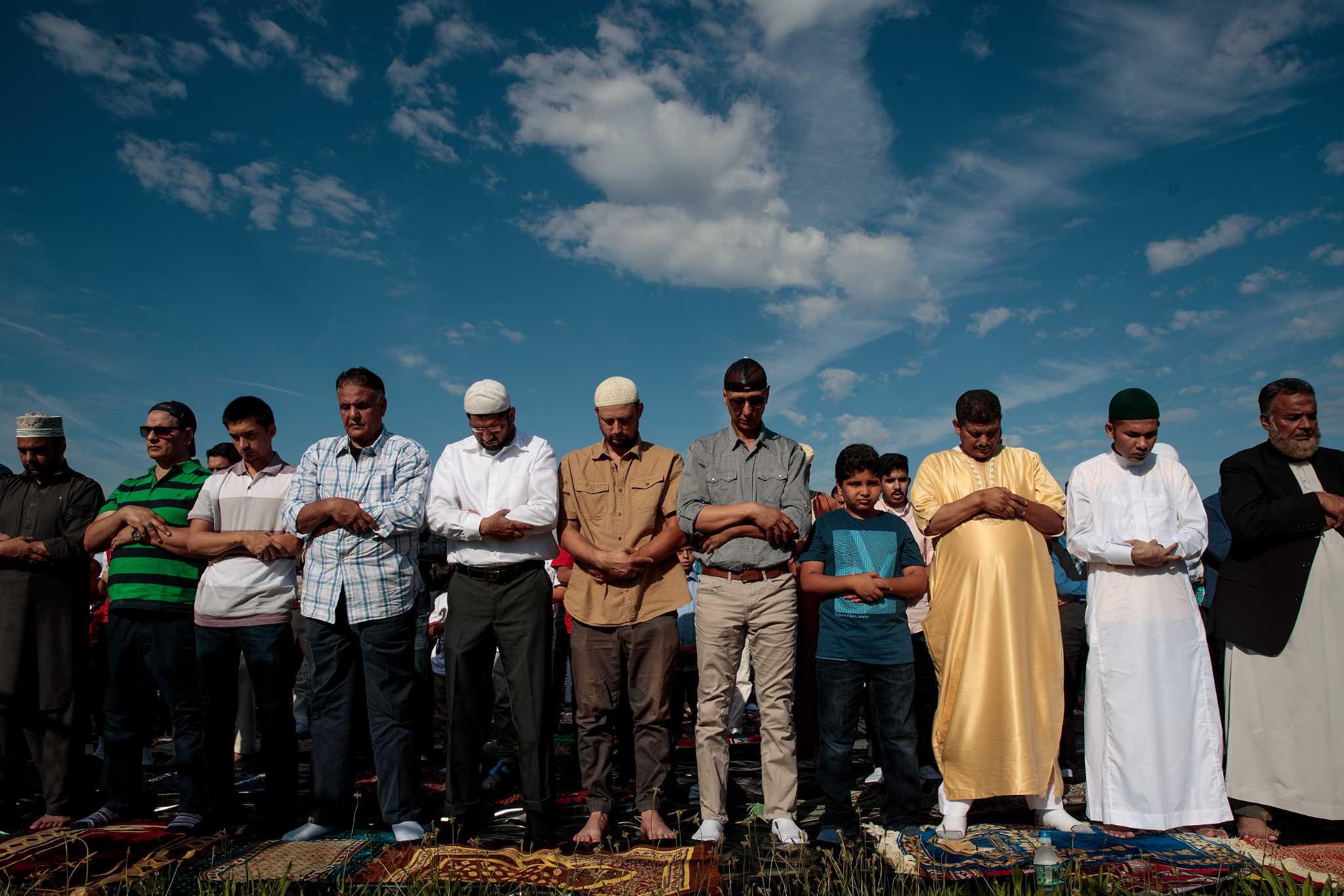 Muslims help families across nation