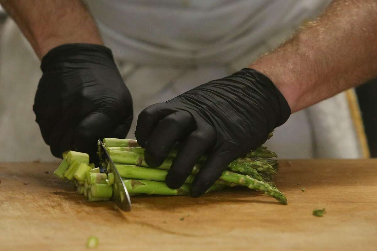 Food Runners opens its first-ever kitchen to expand operations during ...