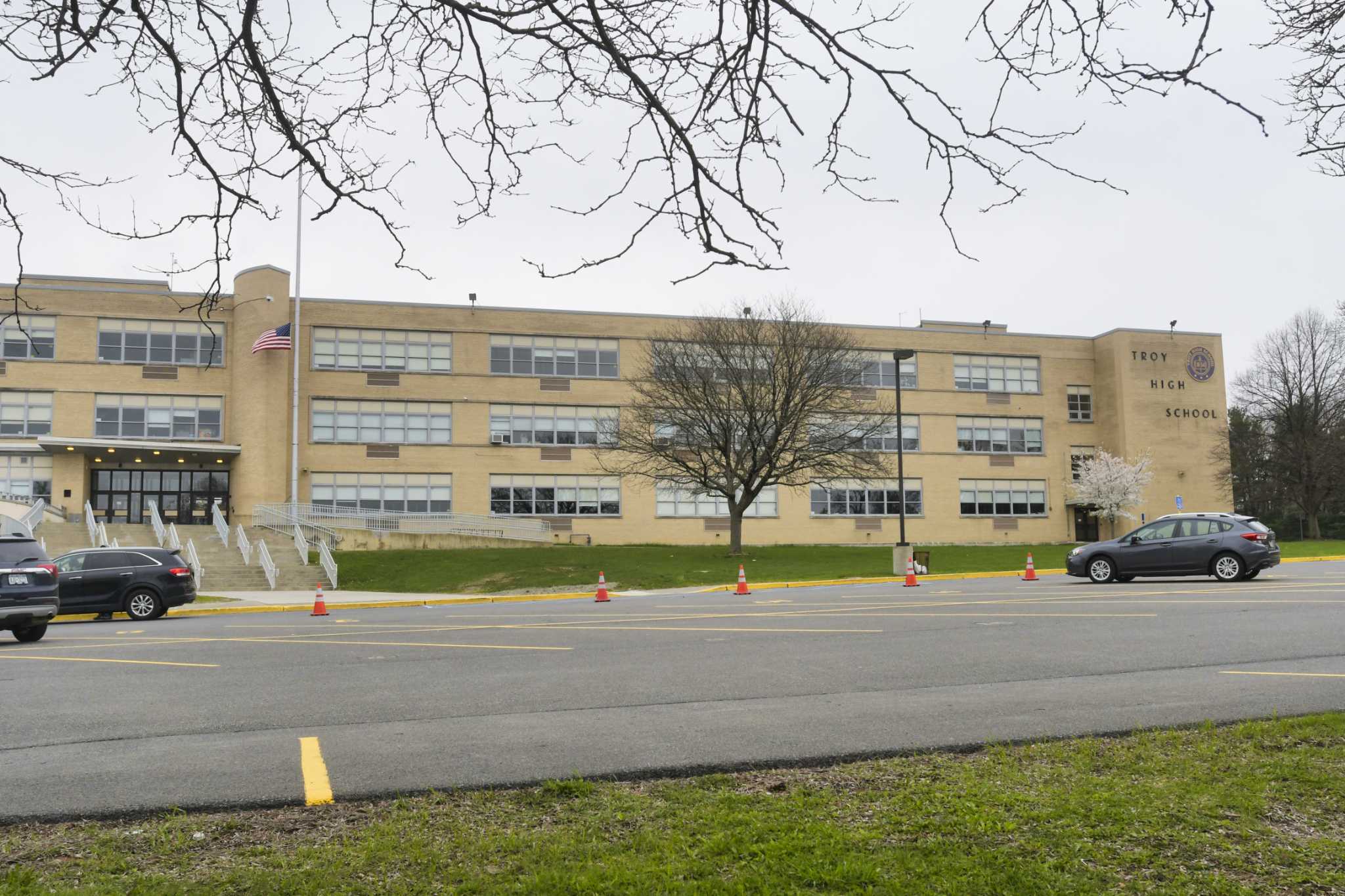 Troy schools' proposed $113.65M budget cuts reading teachers