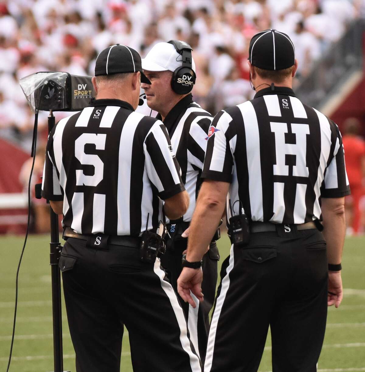 Q&A with hall of fame official Jeff Servinski