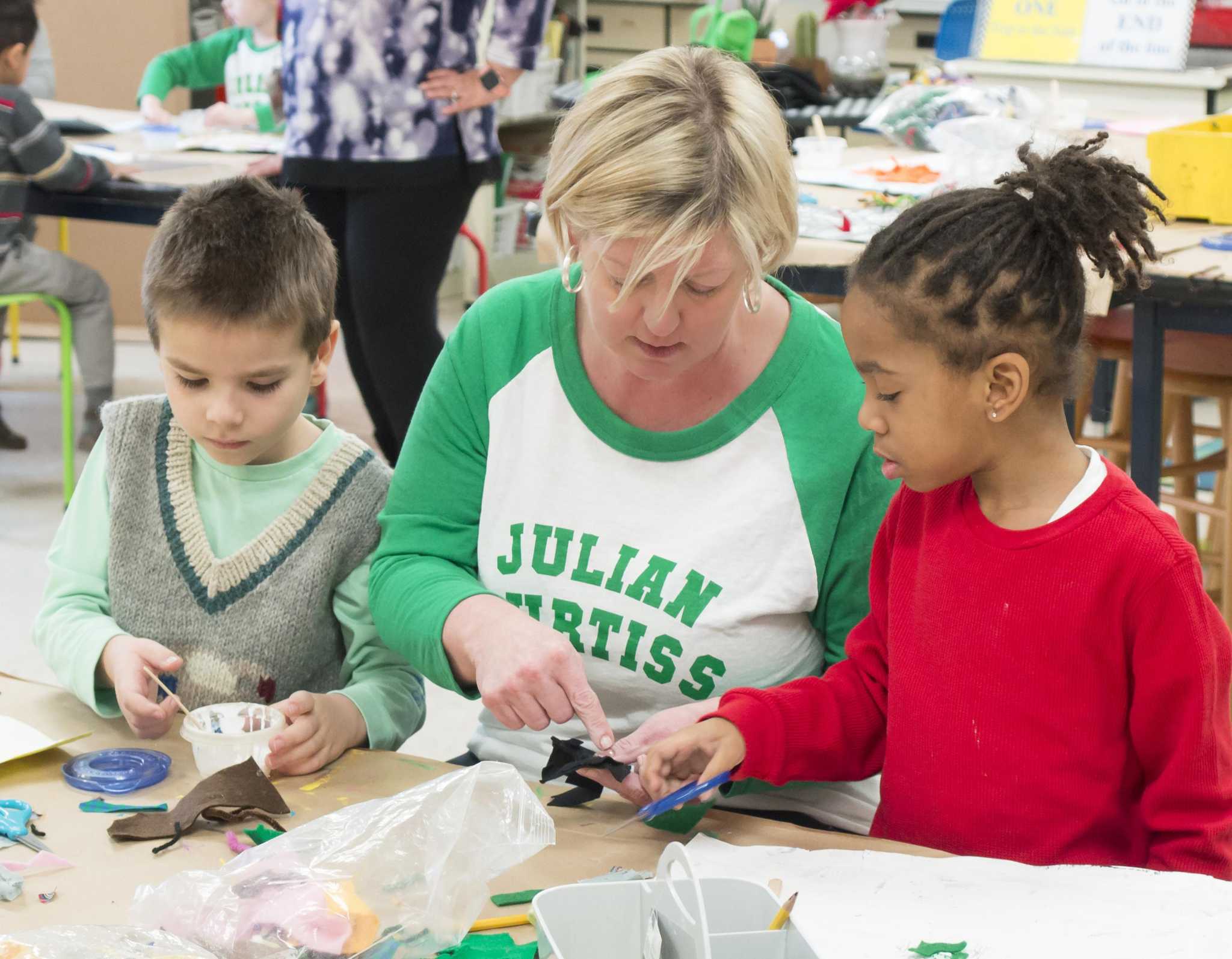 Greenwich teacher wins prestigious art educator award