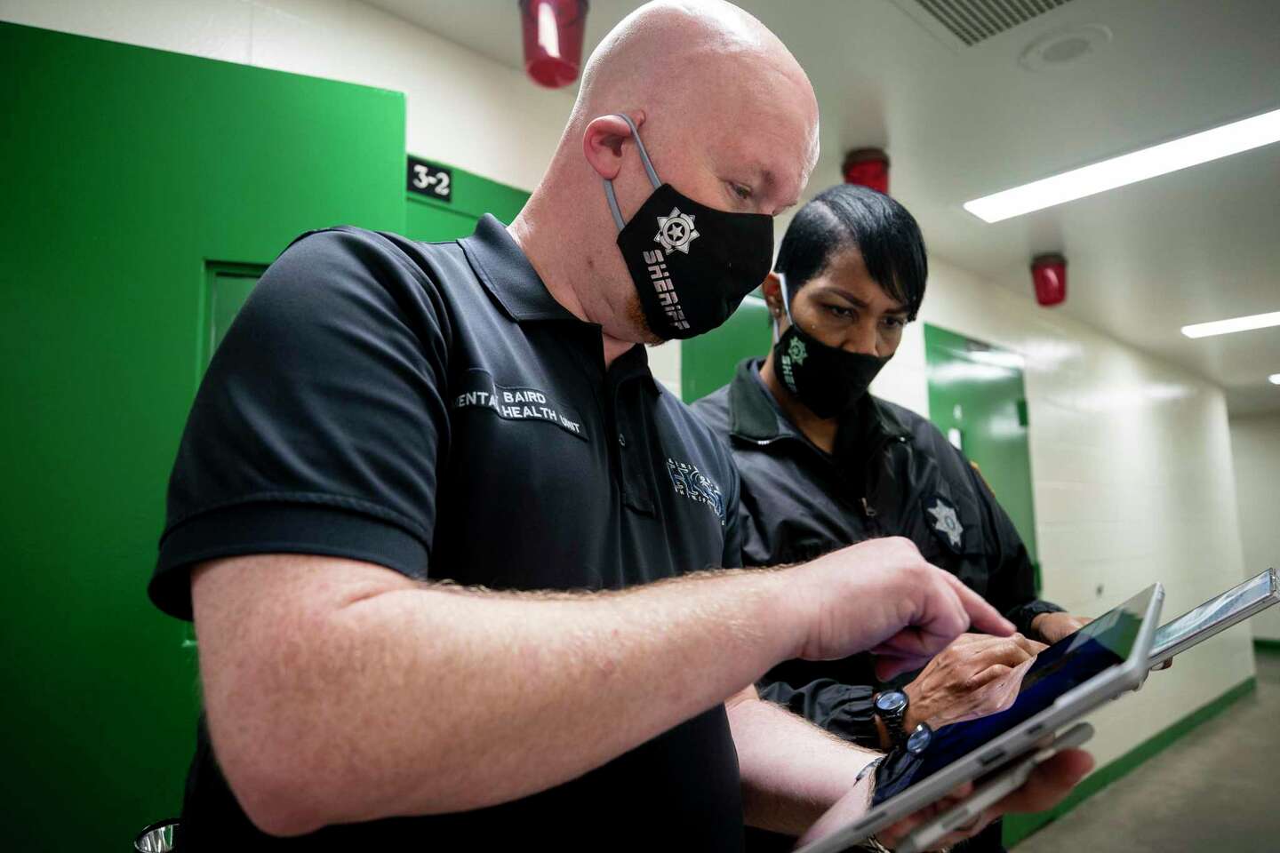 State to give Texas prison inmates free digital tablets