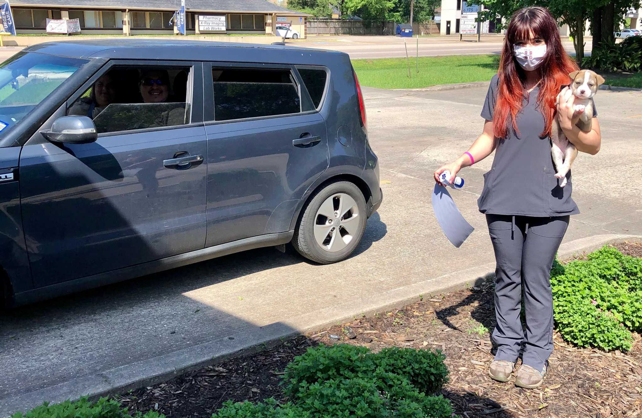 Northwest Houston vets adjust to COVID-19 with curbside model