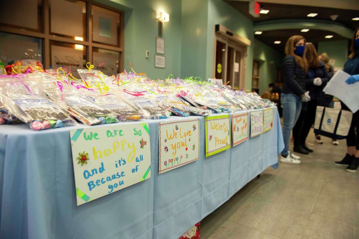 Greenwich woman creates HSS Angels Project to help coronavirus health ...