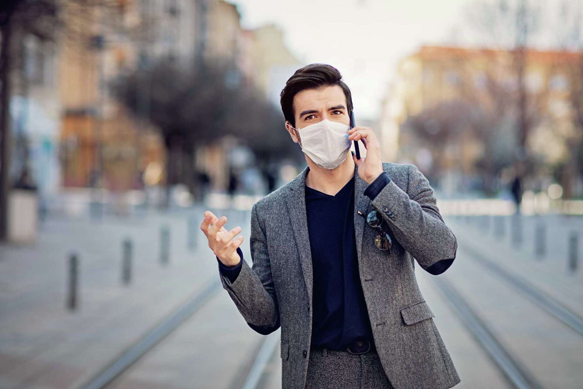 10 fun ways to tell people to back off and keep their social distance ...