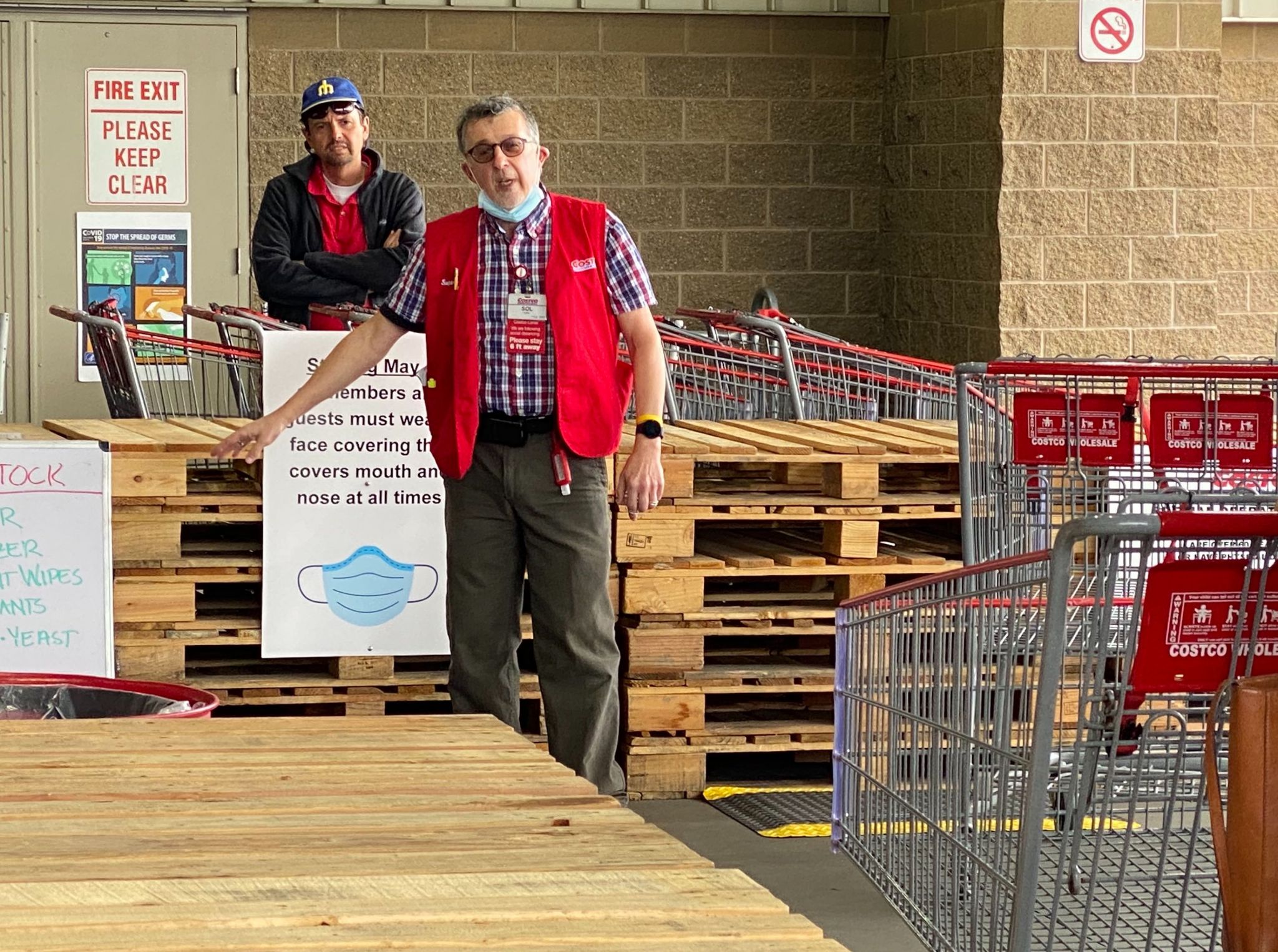 New Seattle grocery store rules, strategies come with COVID-19 etiquette