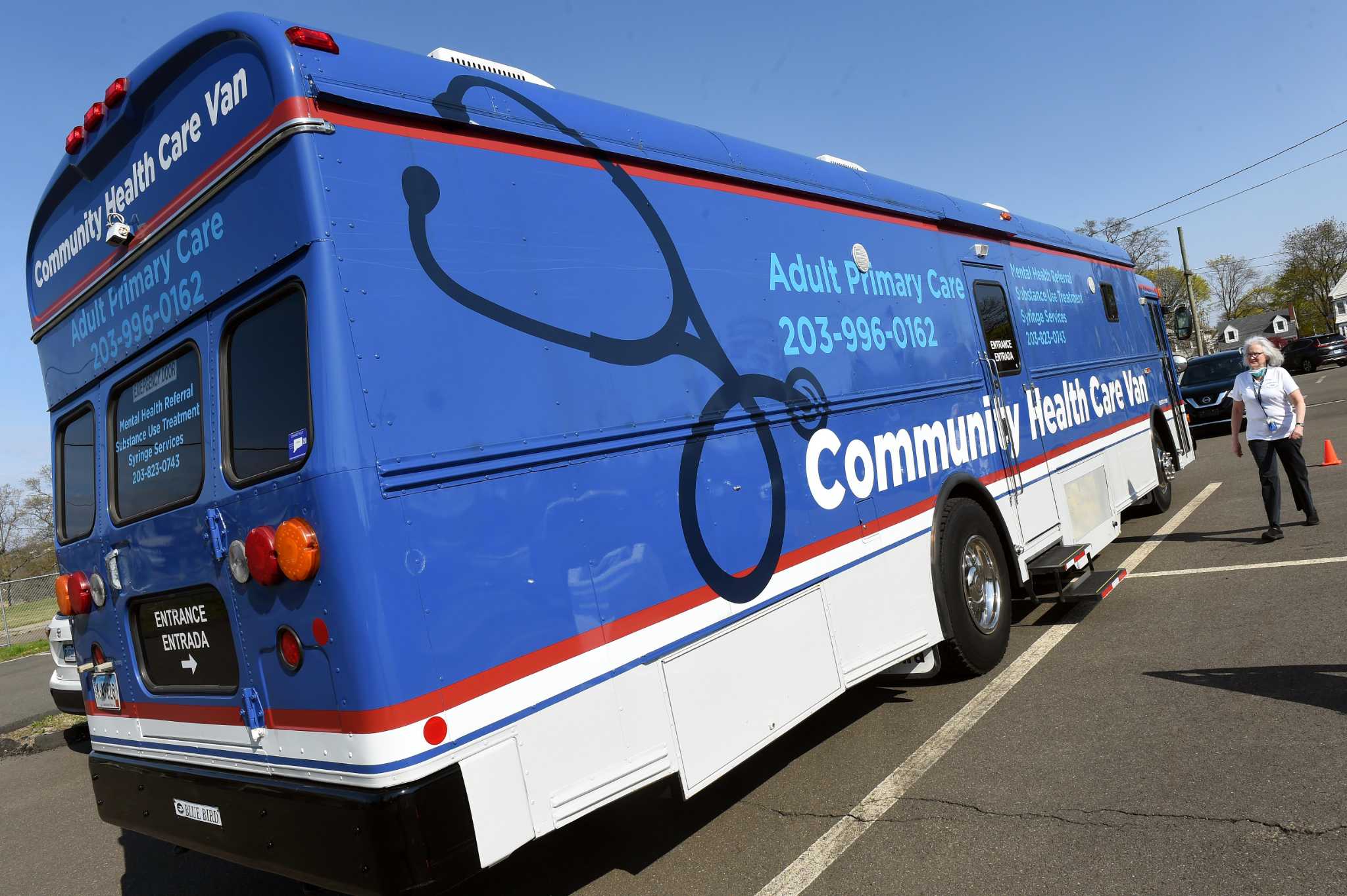 Yale’s community health van a safe space for new mothers, babies