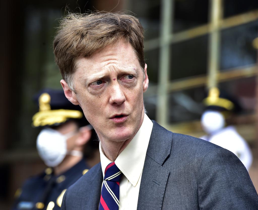 Elicker cuts budget by $2 million; cop walking beats impacted