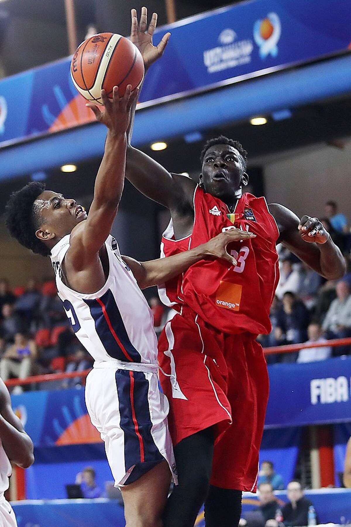 Adama Sanogo, a talented big man out of New Jersey, commits to UConn ...