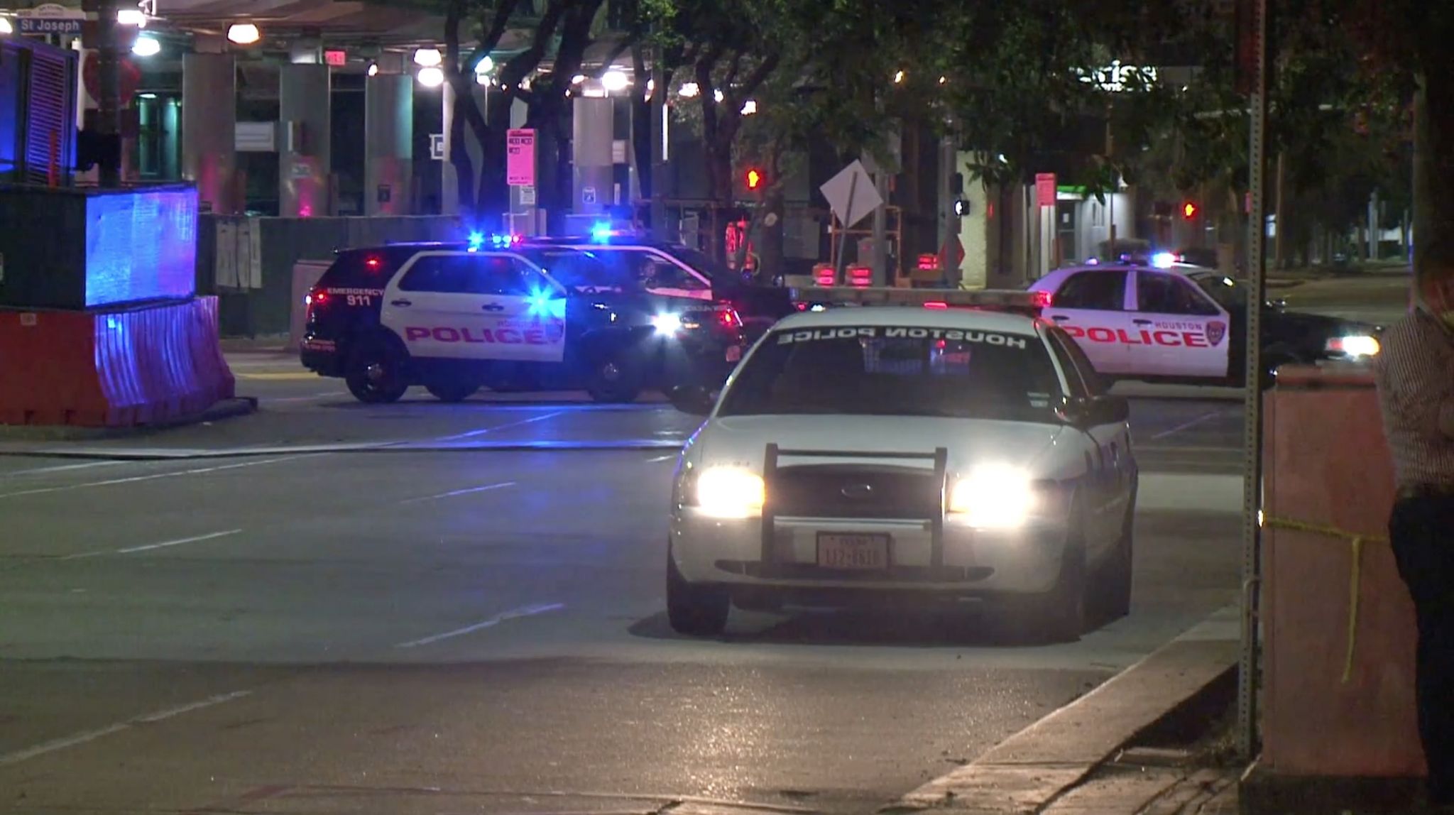 Man shot, killed in downtown Houston brawl