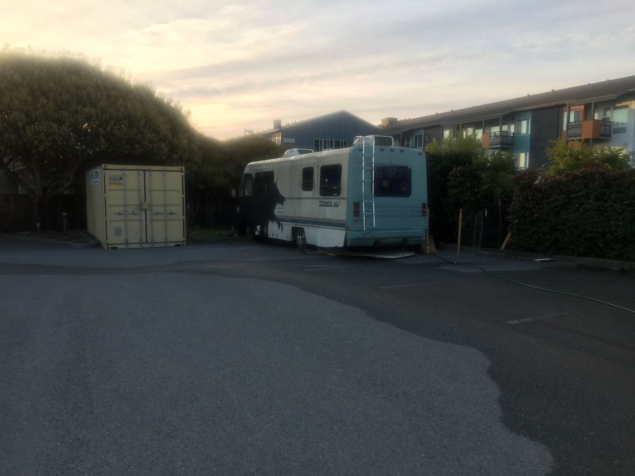 Sheriff's deputies shoot, kill shotgun-wielding suspect Tuesday evening