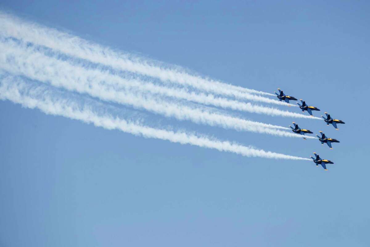 Blue Angels jet through Houston for COVID-19 frontline workers