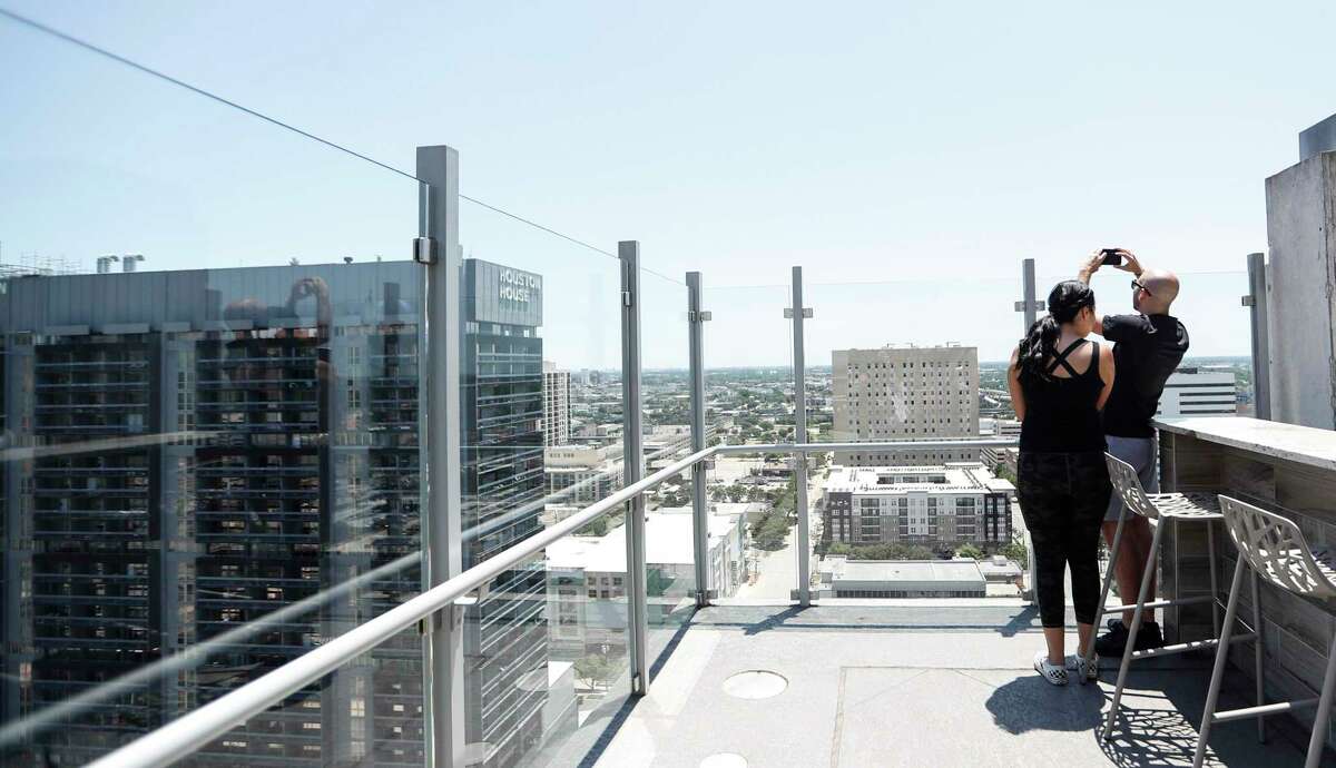 Blue Angels jet through Houston for COVID-19 frontline workers