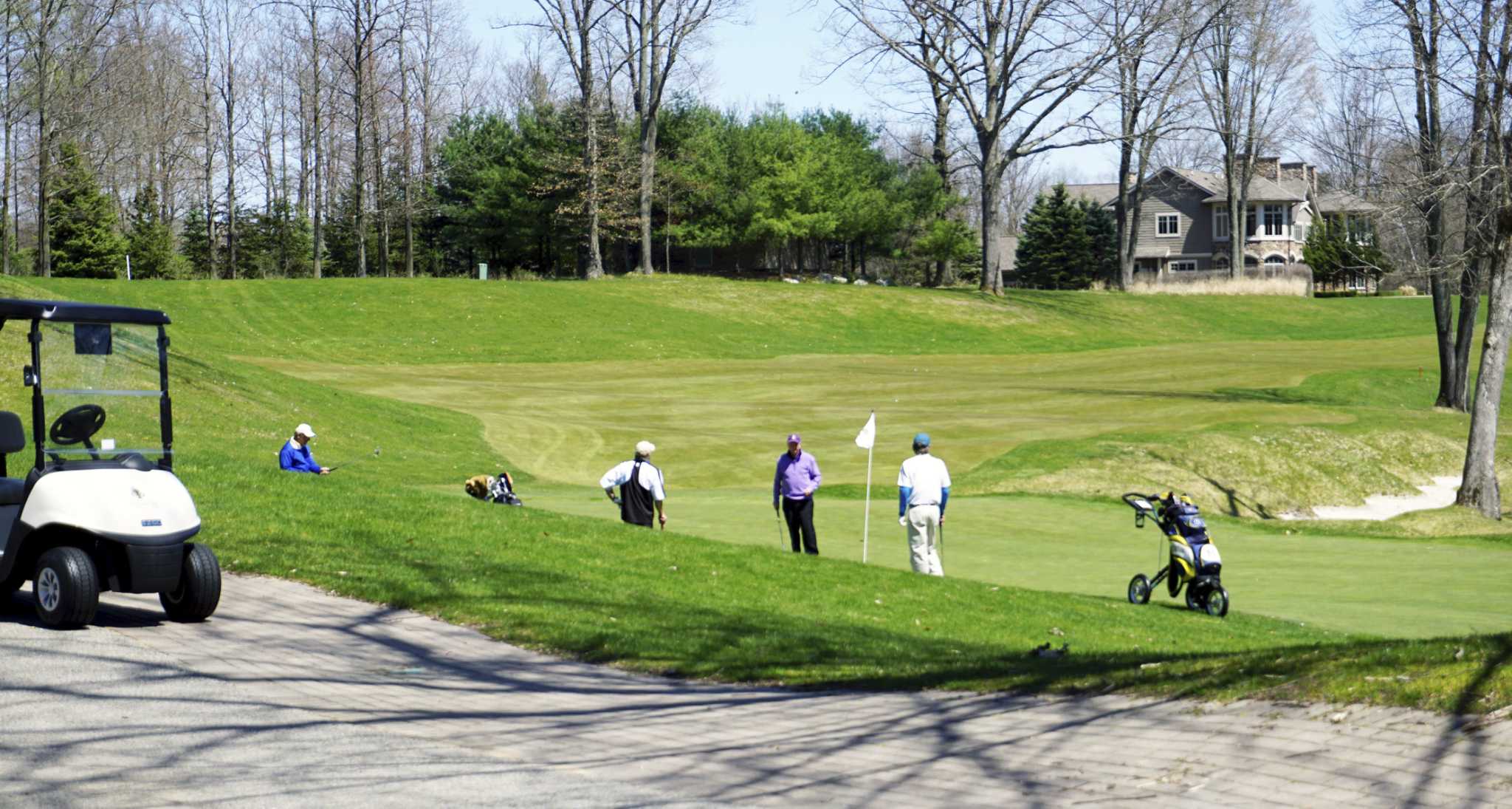 Tullymore Golf Resort attracting customers since reopening