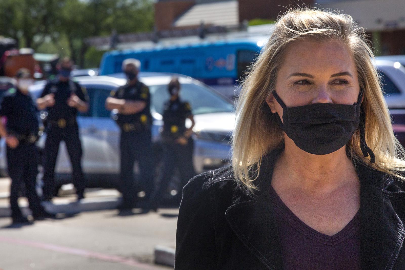 Texas Supreme Court frees jailed Dallas salon owner Shelley Luther