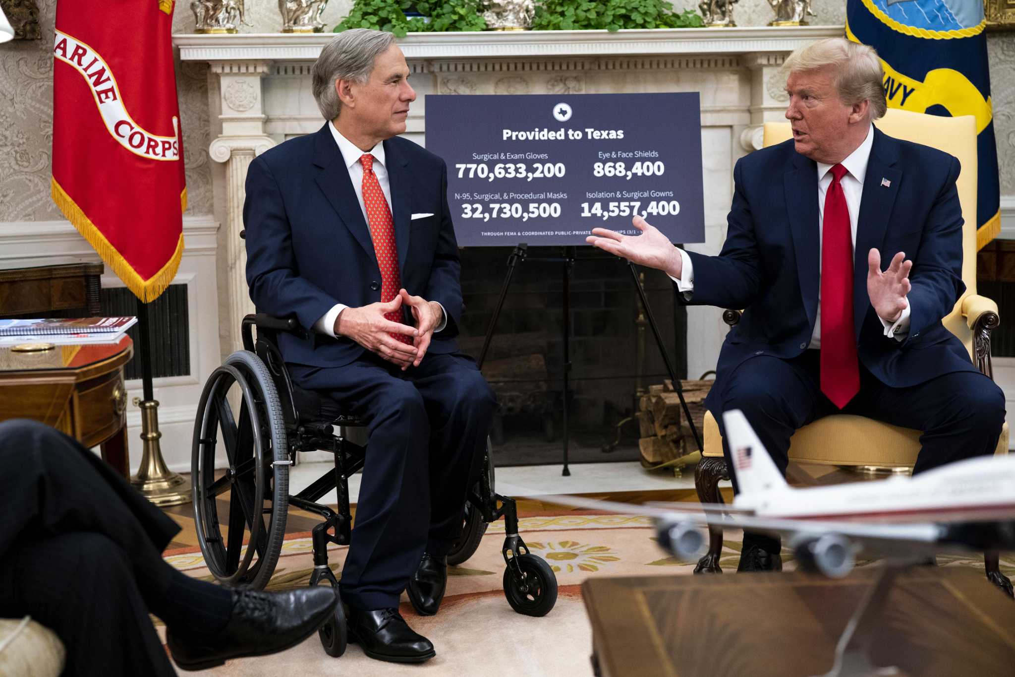 Gov. Greg Abbott’s White House whirlwind: praise from Trump, jeers for ...
