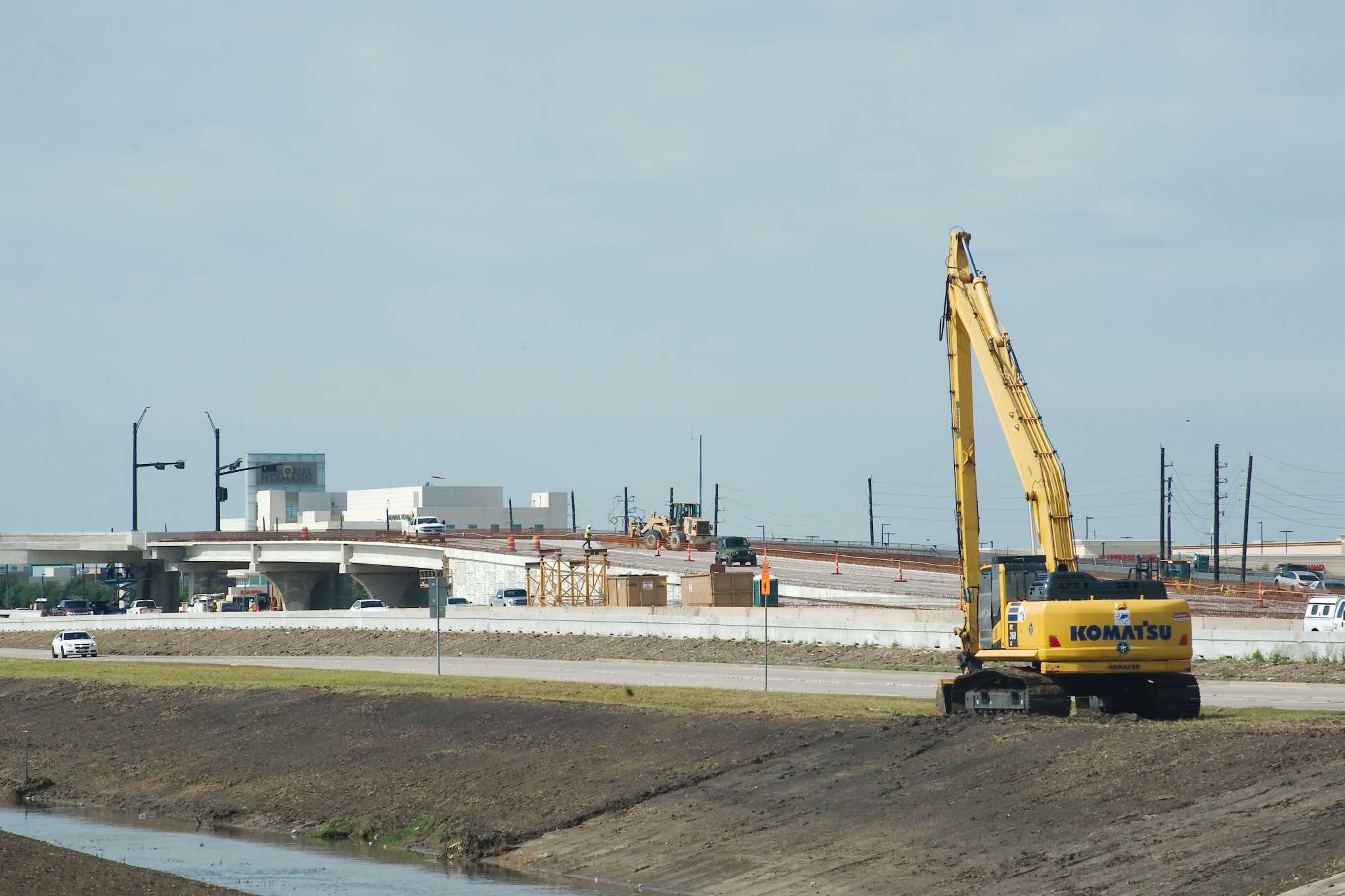 Texas 288 toll lanes remain on pace for summer finish