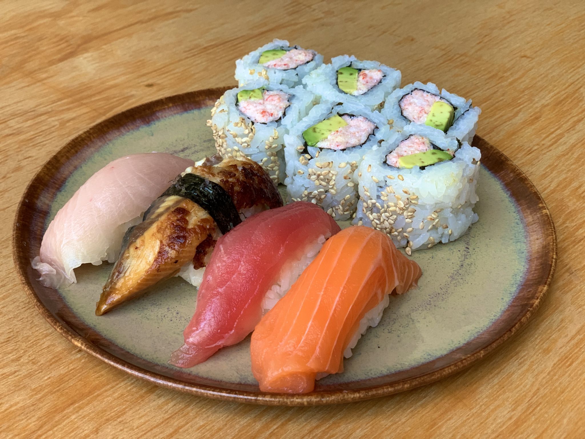 Chef-owner behind Hopscotch, Itani Ramen debuts new sushi take-out in ...