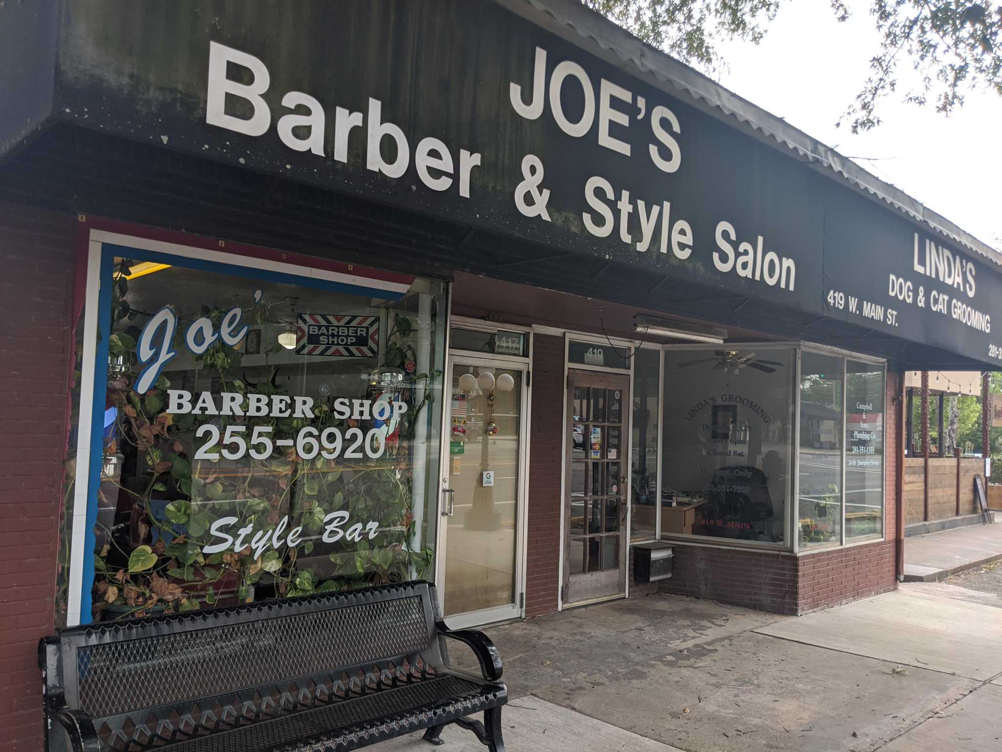 Barber shops, salons in northwest Houston reopen