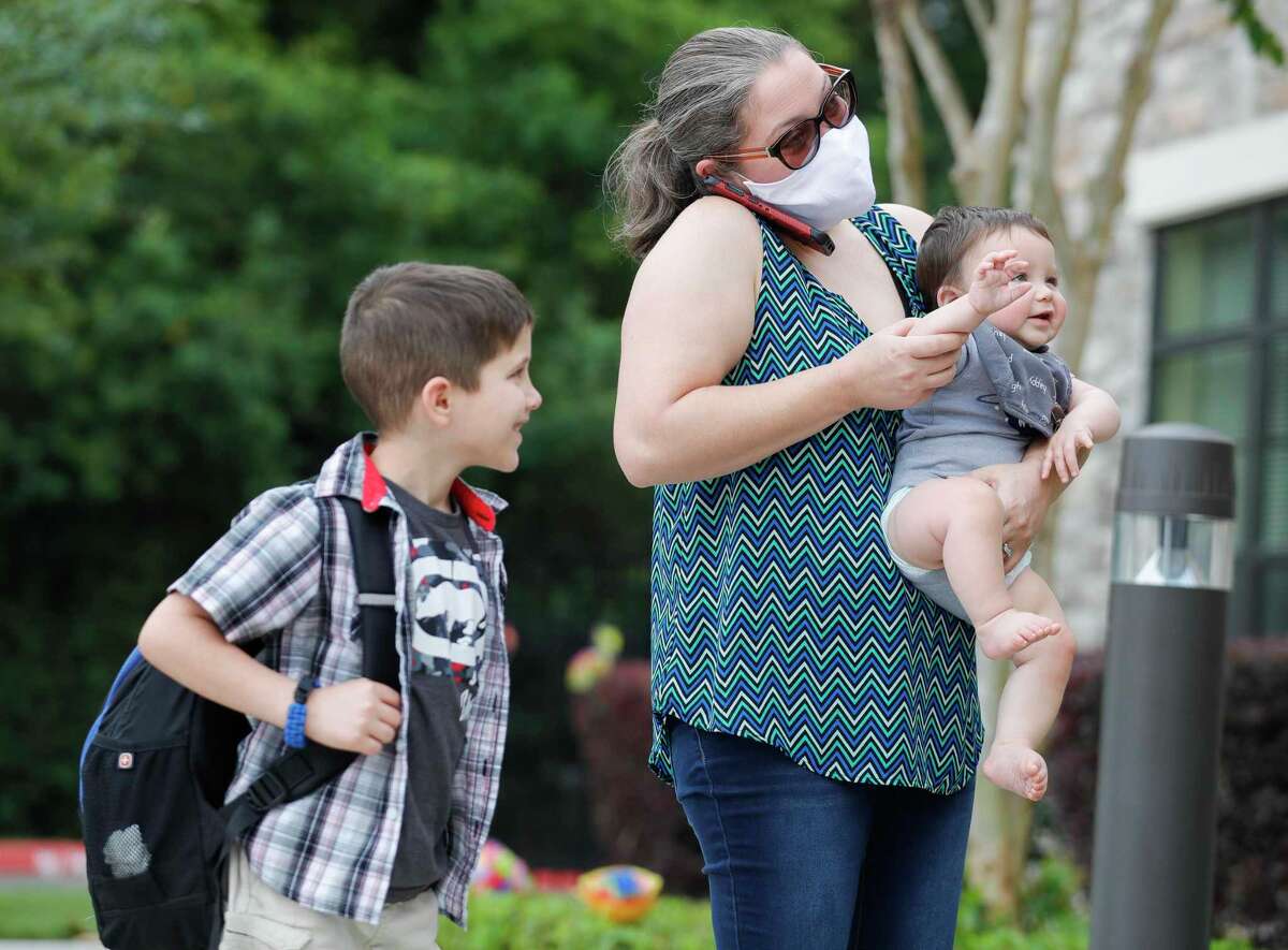 Spring Creek Village Assisted Living hosts parade for residents ...