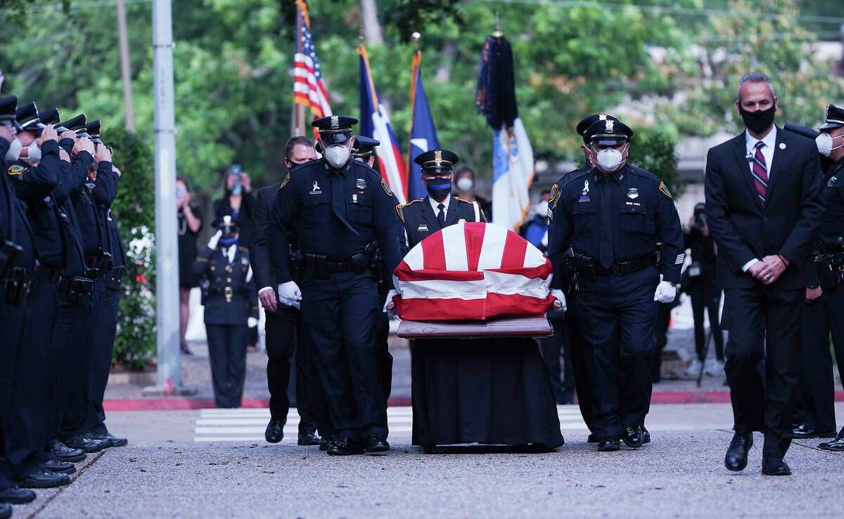 Acevedo: Badge number of fallen HPD officer Jason Knox to be retired