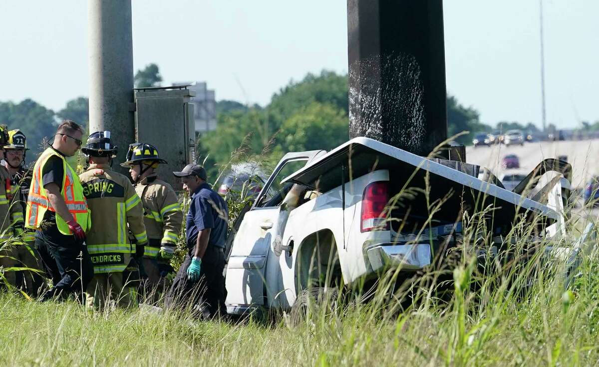 Three dead in fiery crash near Spring