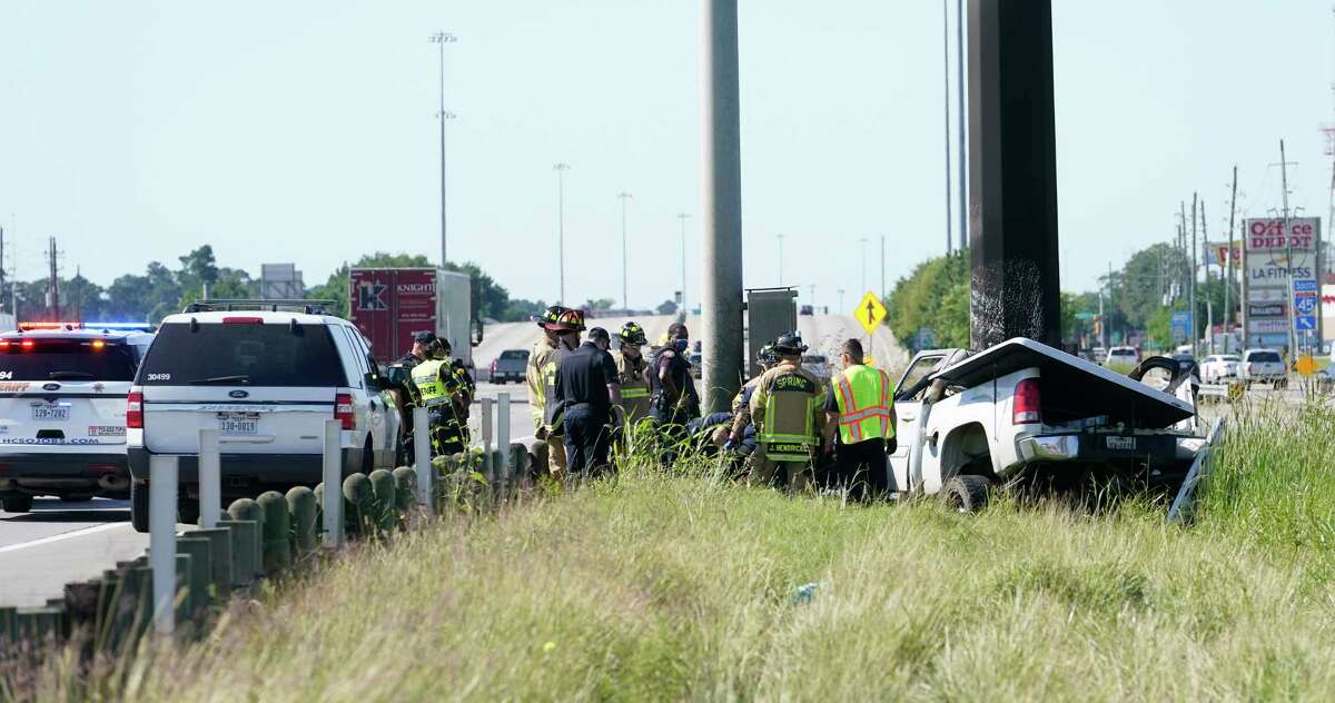 Three dead in fiery crash near Spring