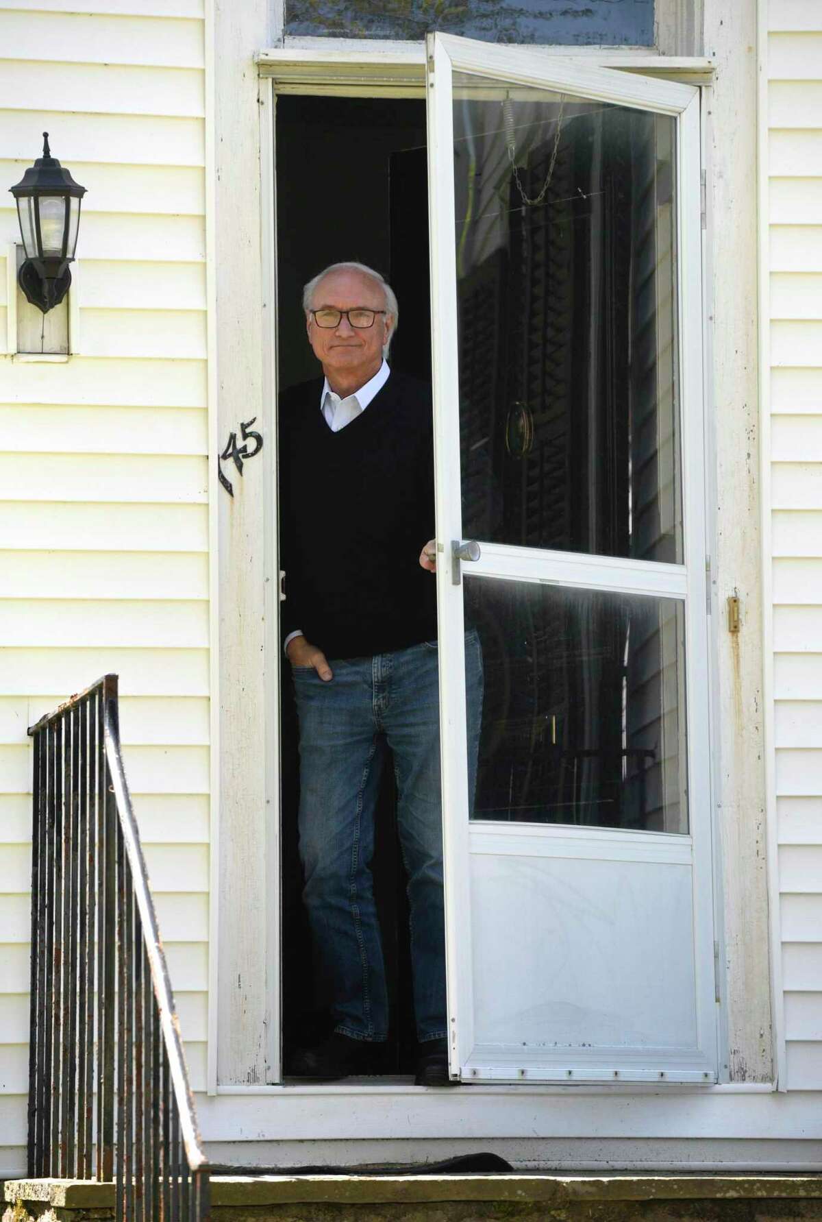 How a month of home confinement has changed Ridgefield's first selectman
