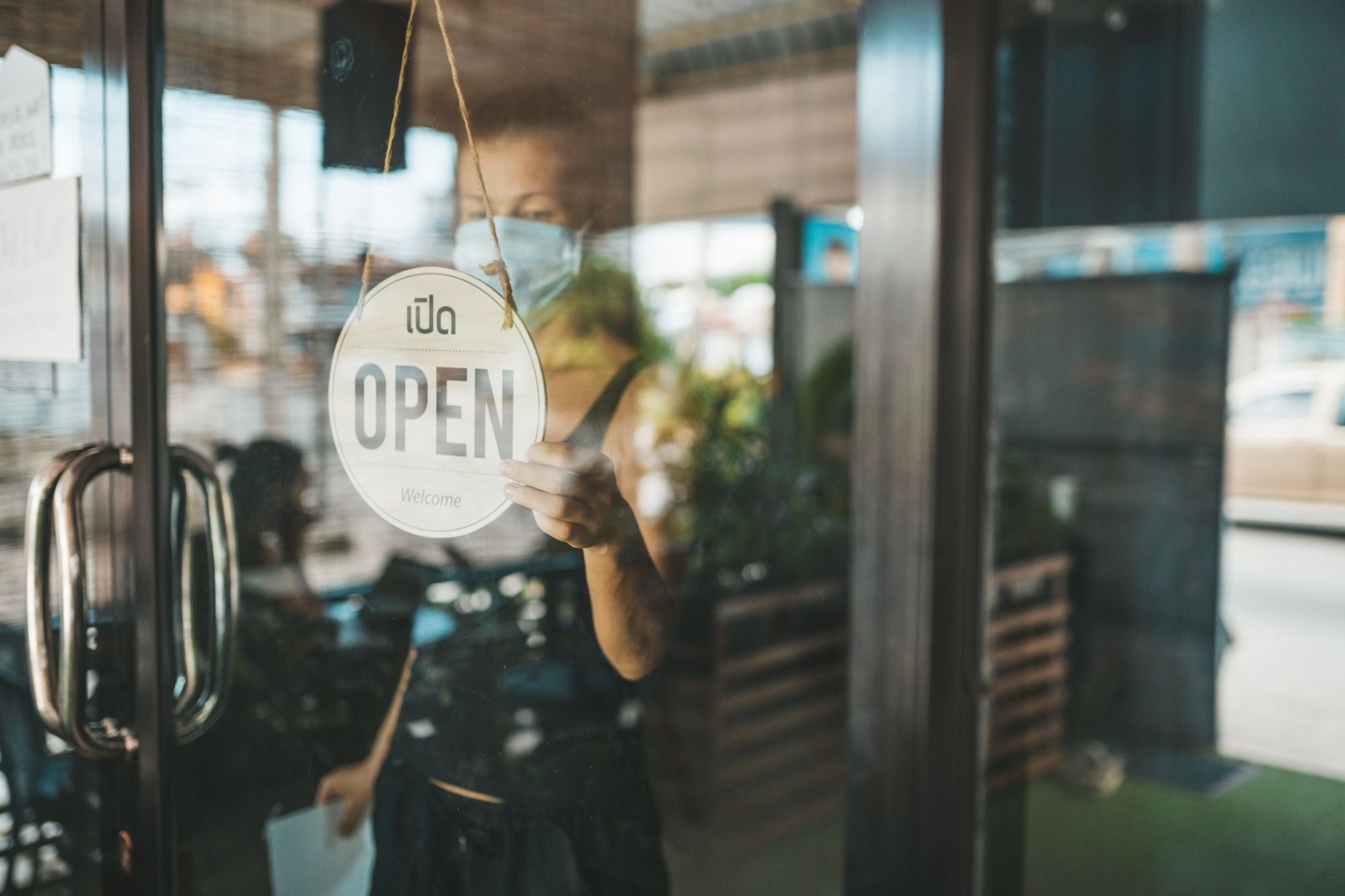 5 Ways Restaurant Owners Can Prepare for Reopening