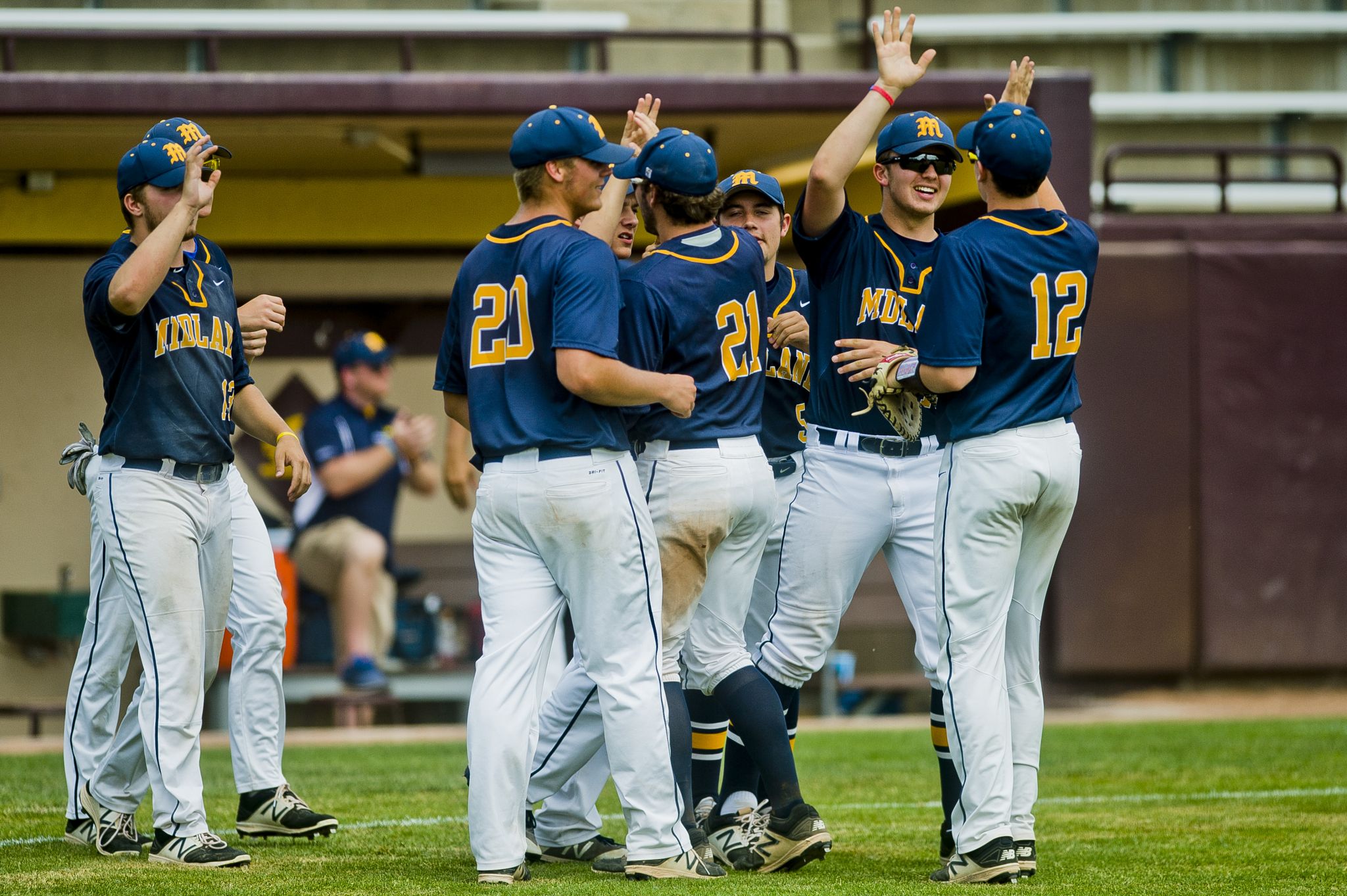 Throwback: Midland High baseball punches ticket to state semifinals
