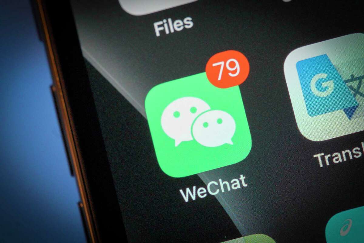 'WeChat' across time zones: How a Chinese app gives Houston immigrants ...