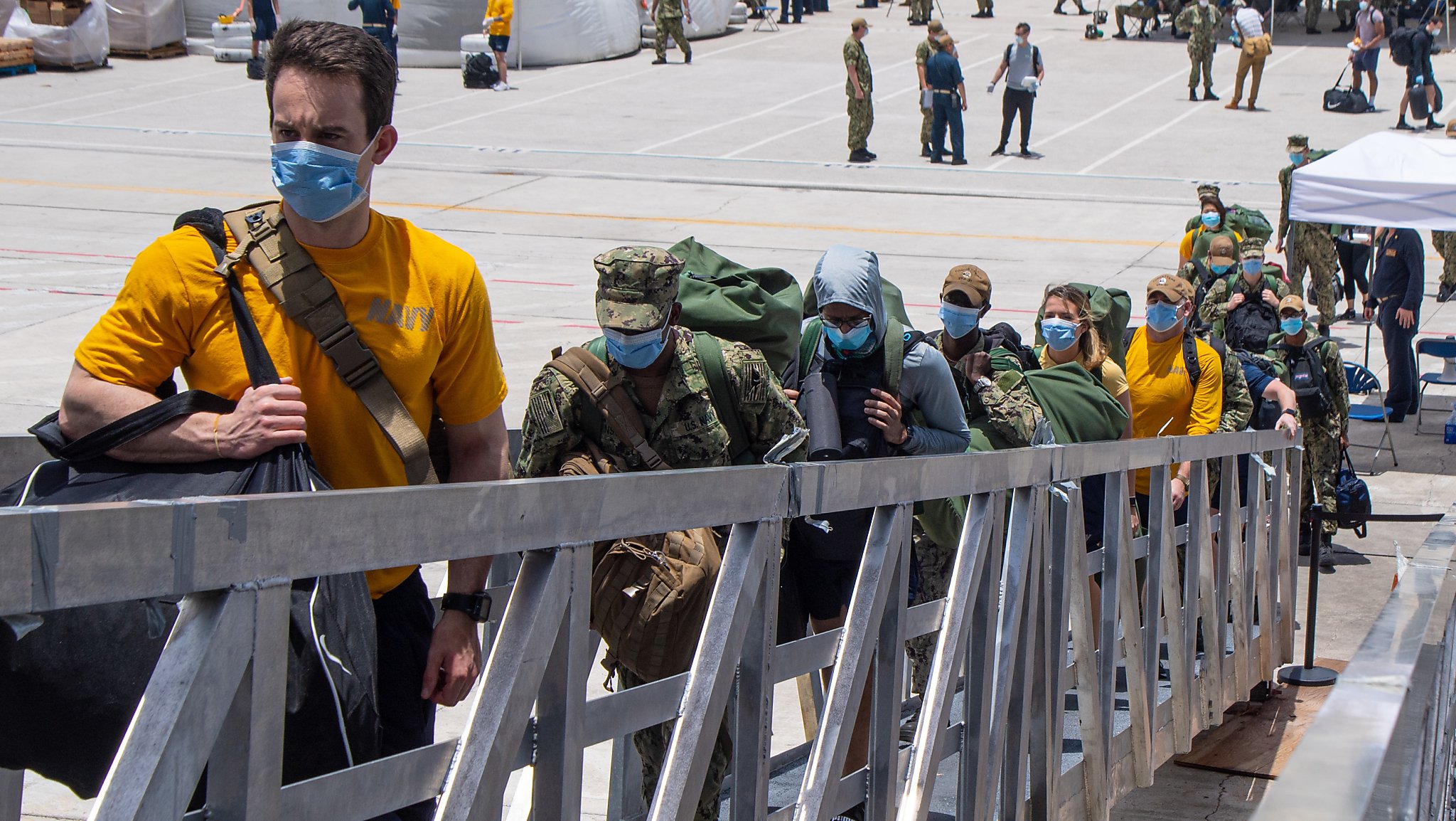 Coronavirus: Navy, CDC study on infected aircraft carrier provides ...