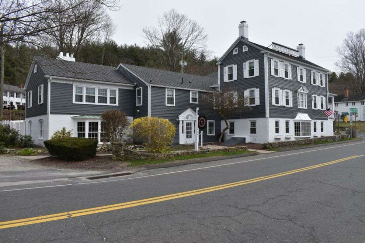 Under new owners, Old Riverton Inn set to offer tavern takeout