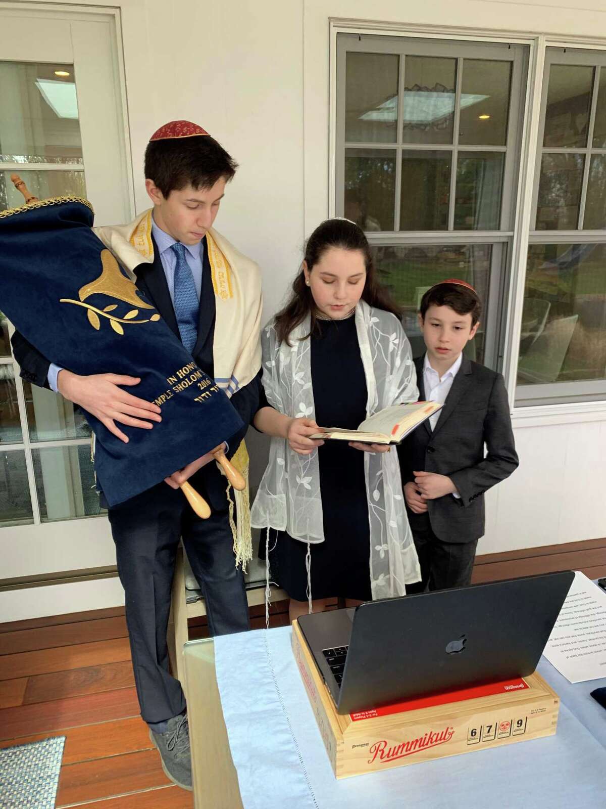 Temple Sholom celebrates ‘backyard bar and bat mitzvahs’ in the age of ...