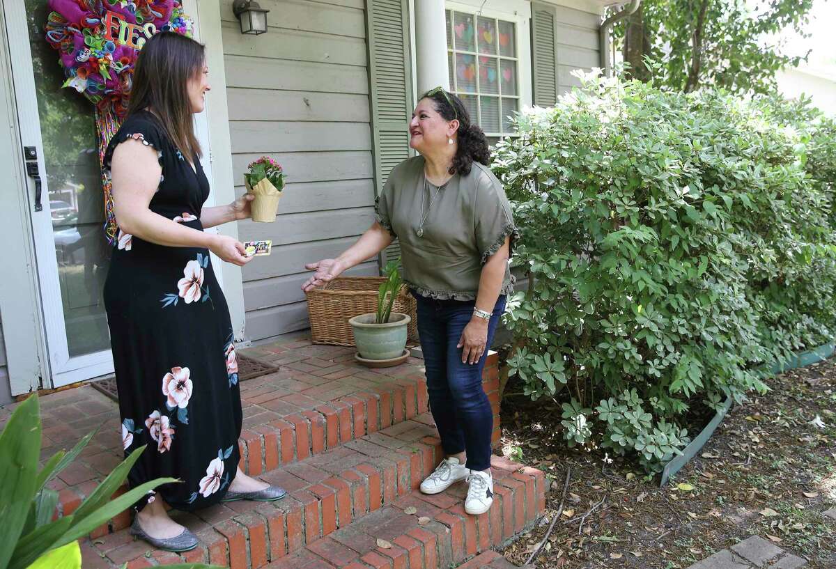 When the coronavirus arrived in San Antonio, giving away stuff became a ...