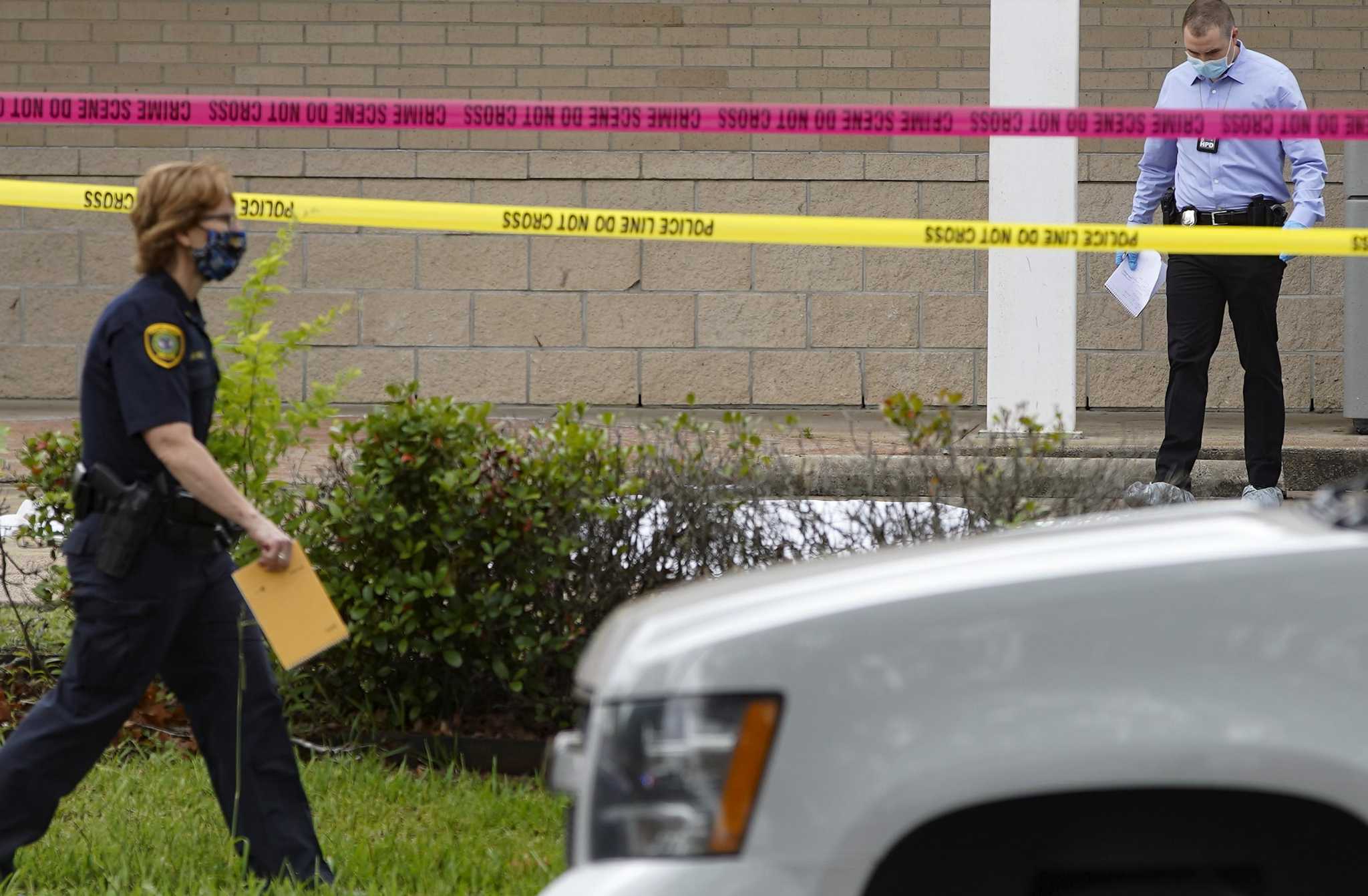 Stabbing suspect killed by Houston police left psychiatric hospital 2 ...