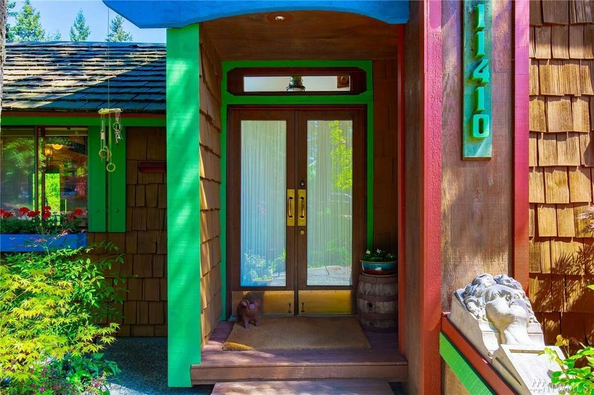 Heart’s Nancy Wilson lived in this funky Kirkland house. Now you can too