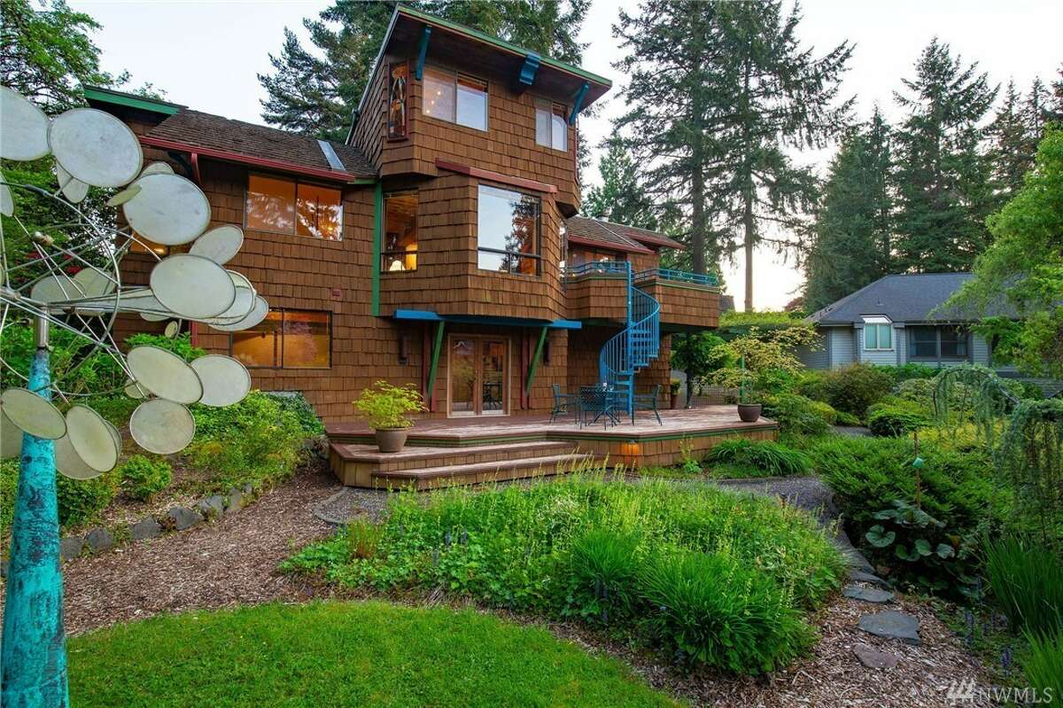 Heart’s Nancy Wilson lived in this funky Kirkland house. Now you can too